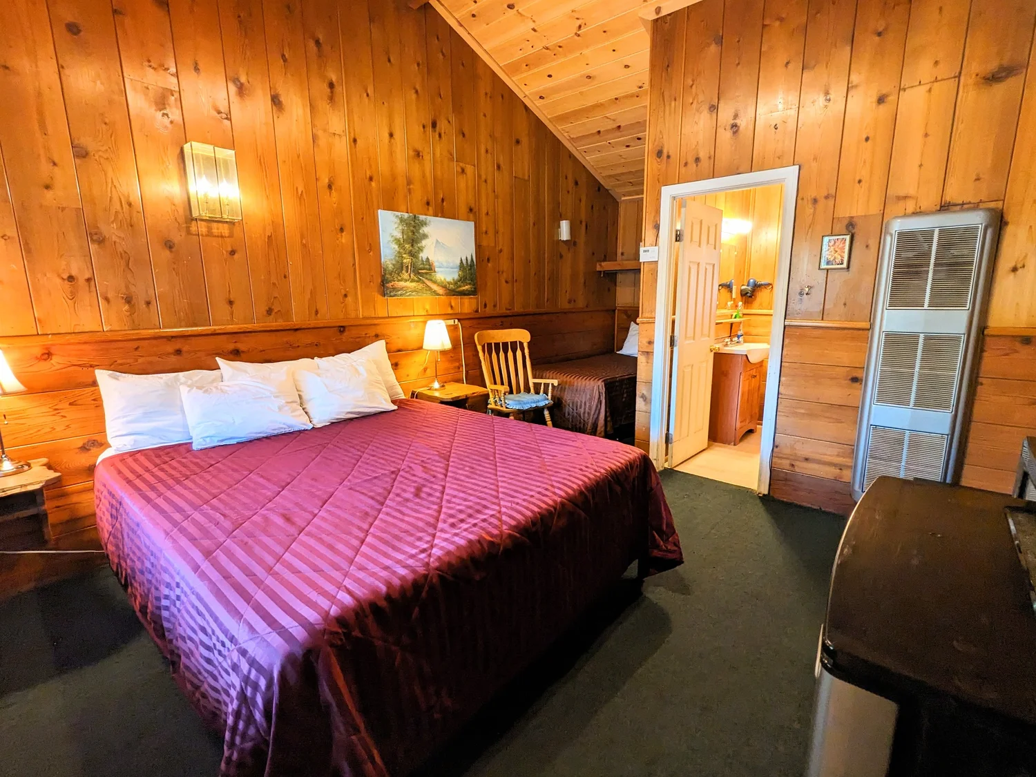 Idyllwild Cottages — Bluebird Cottage Inn