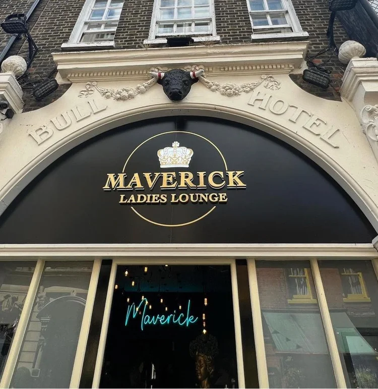 Gallery — Maverick Ladies Lounge