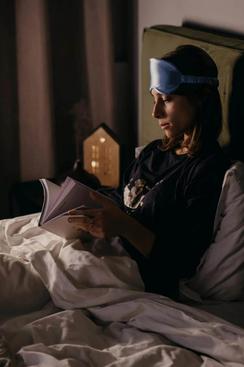 6 Evening Rituals to Balance Hormones & Improve Sleep Quality for Women ...