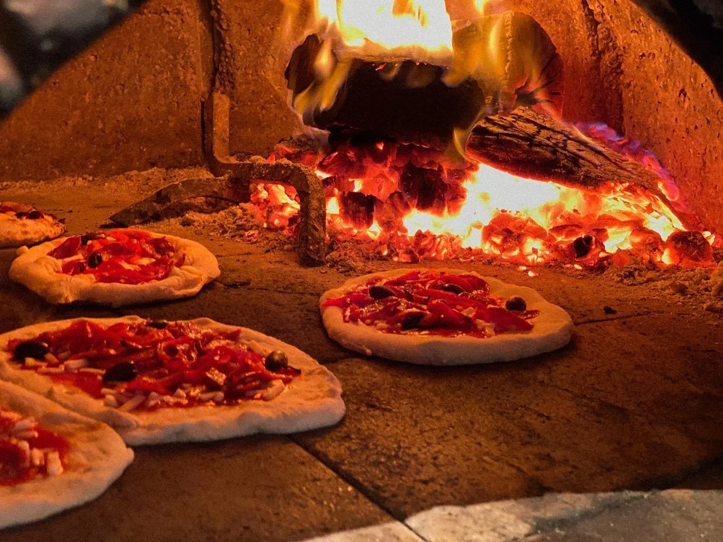 Two Sugars on Pako | Discover Italian Flavors – Reserve Now