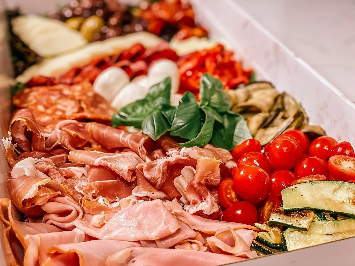 Two Sugars on Pako | Discover Italian Flavors – Reserve Now