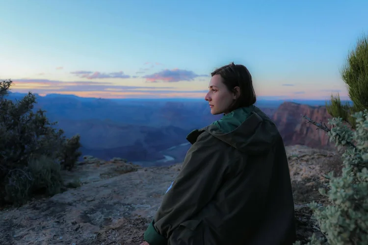 How to Practice Detachment: Hold Space for Others — Modern Therapy