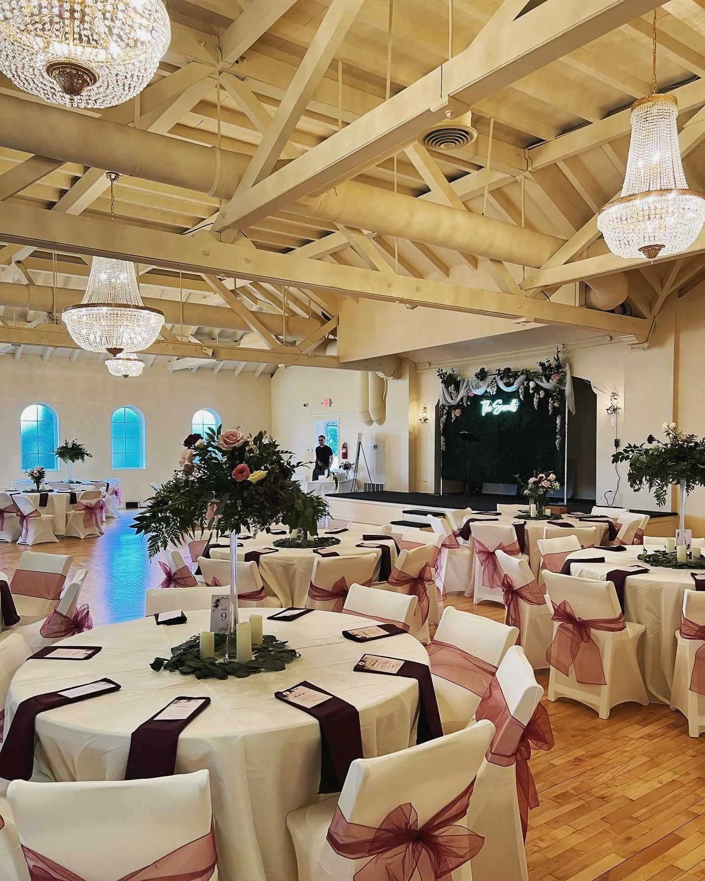 Gallery — Avelon Ballroom