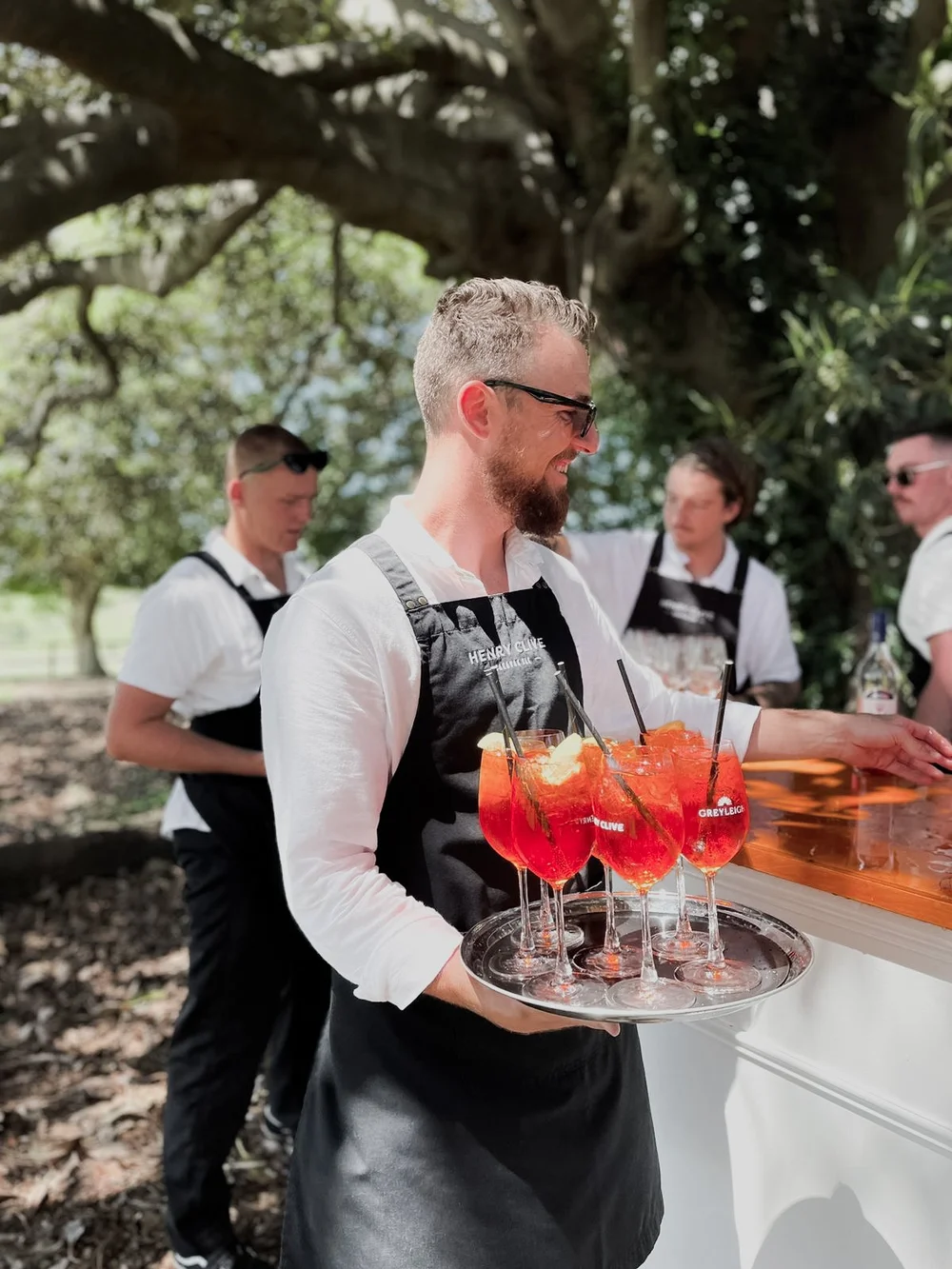 Henry Clive | Caravan & Wedding Bar | Amazing Cocktails