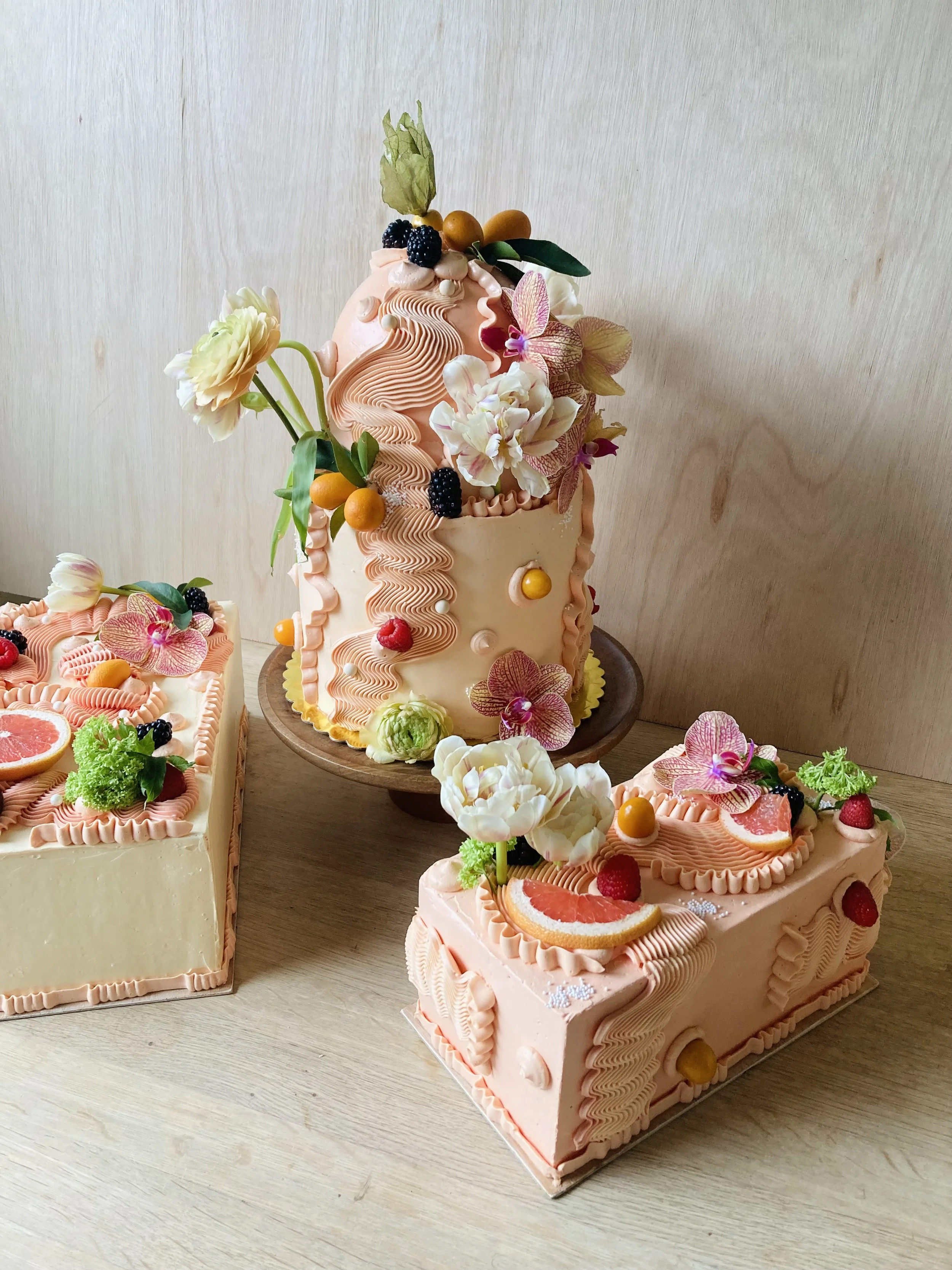 Gallery — Dot Dot Bakery bespoke cakes