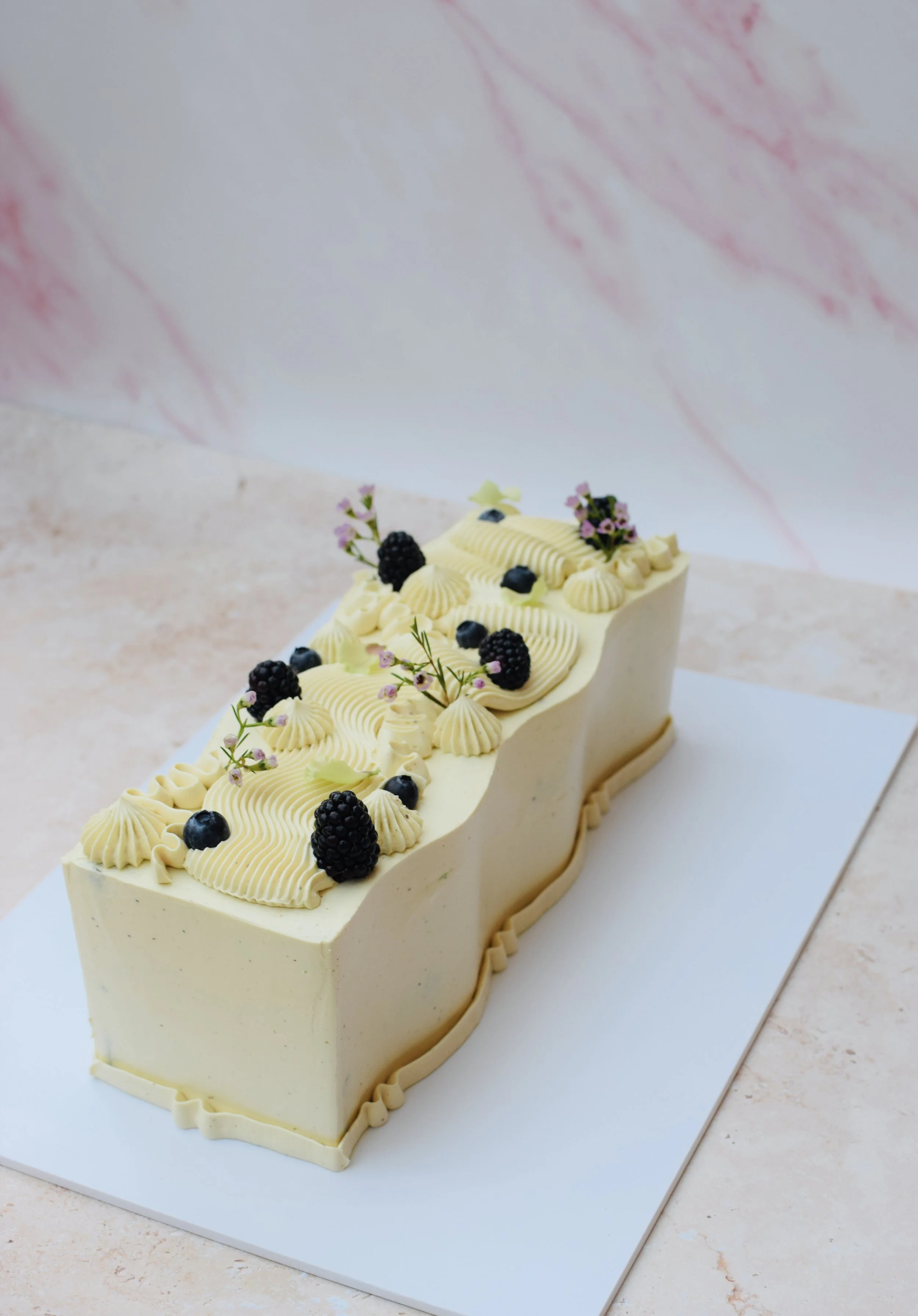 Gallery — Dot Dot Bakery bespoke cakes
