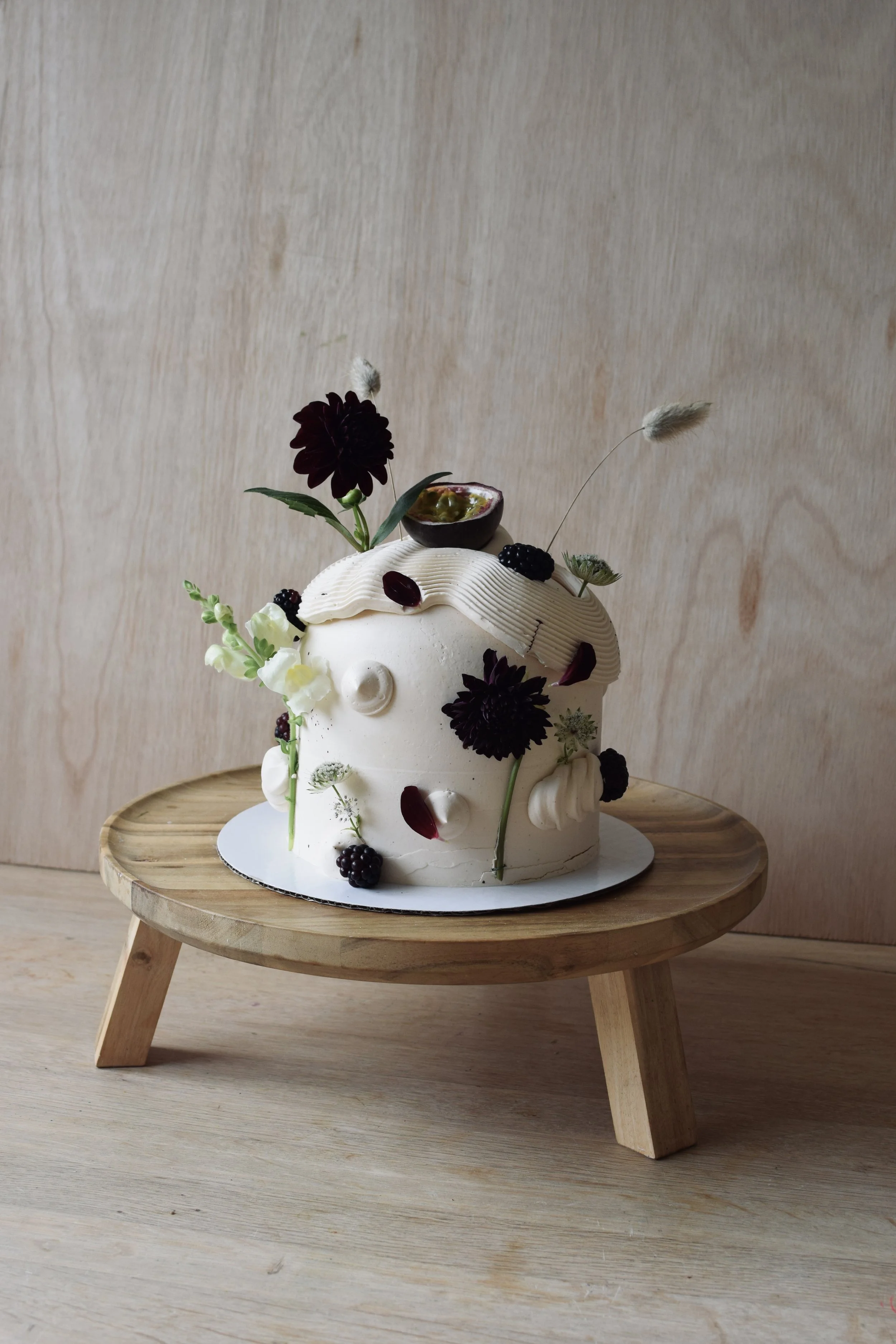 Gallery — Dot Dot Bakery bespoke cakes