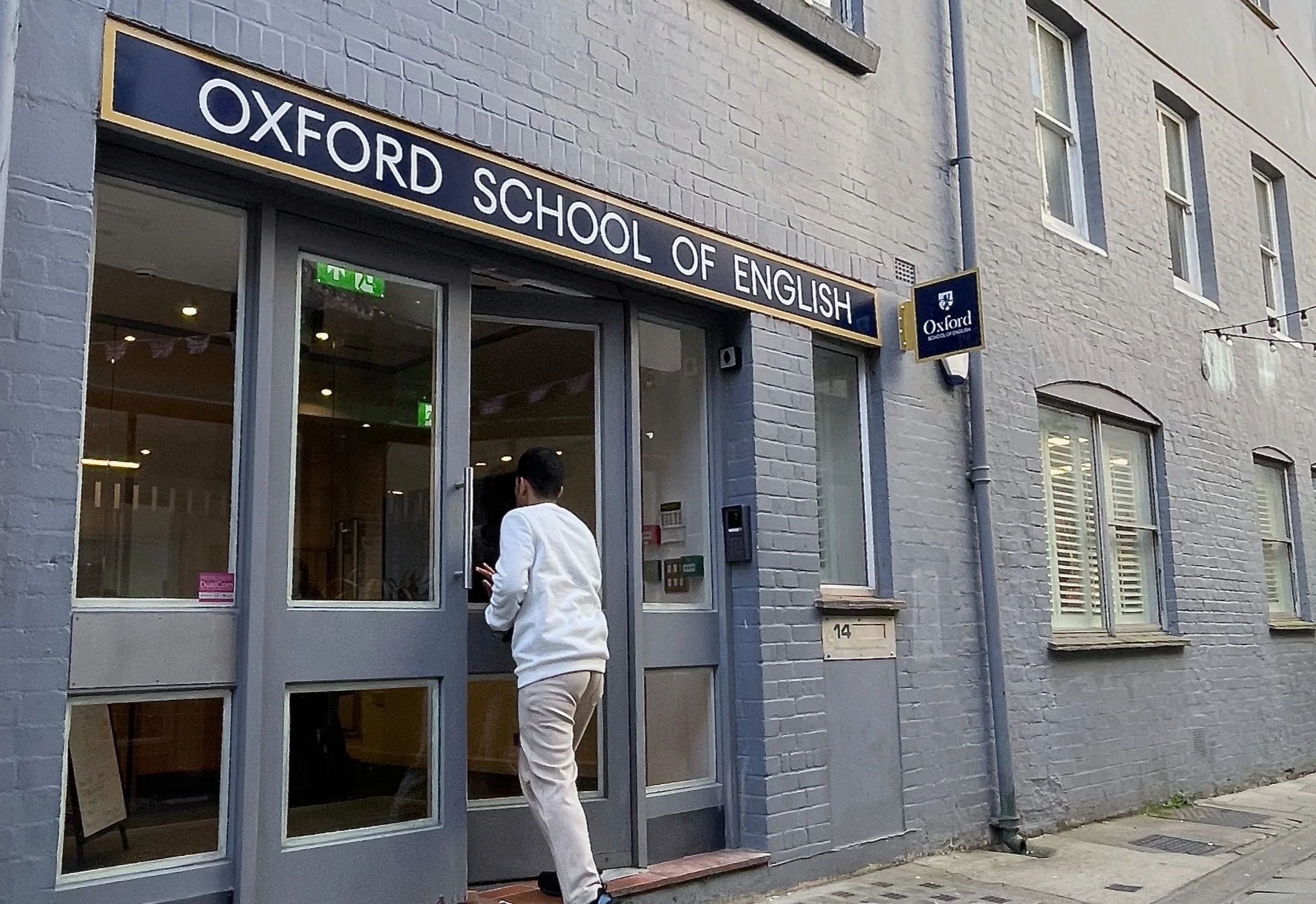 Oxford School of English