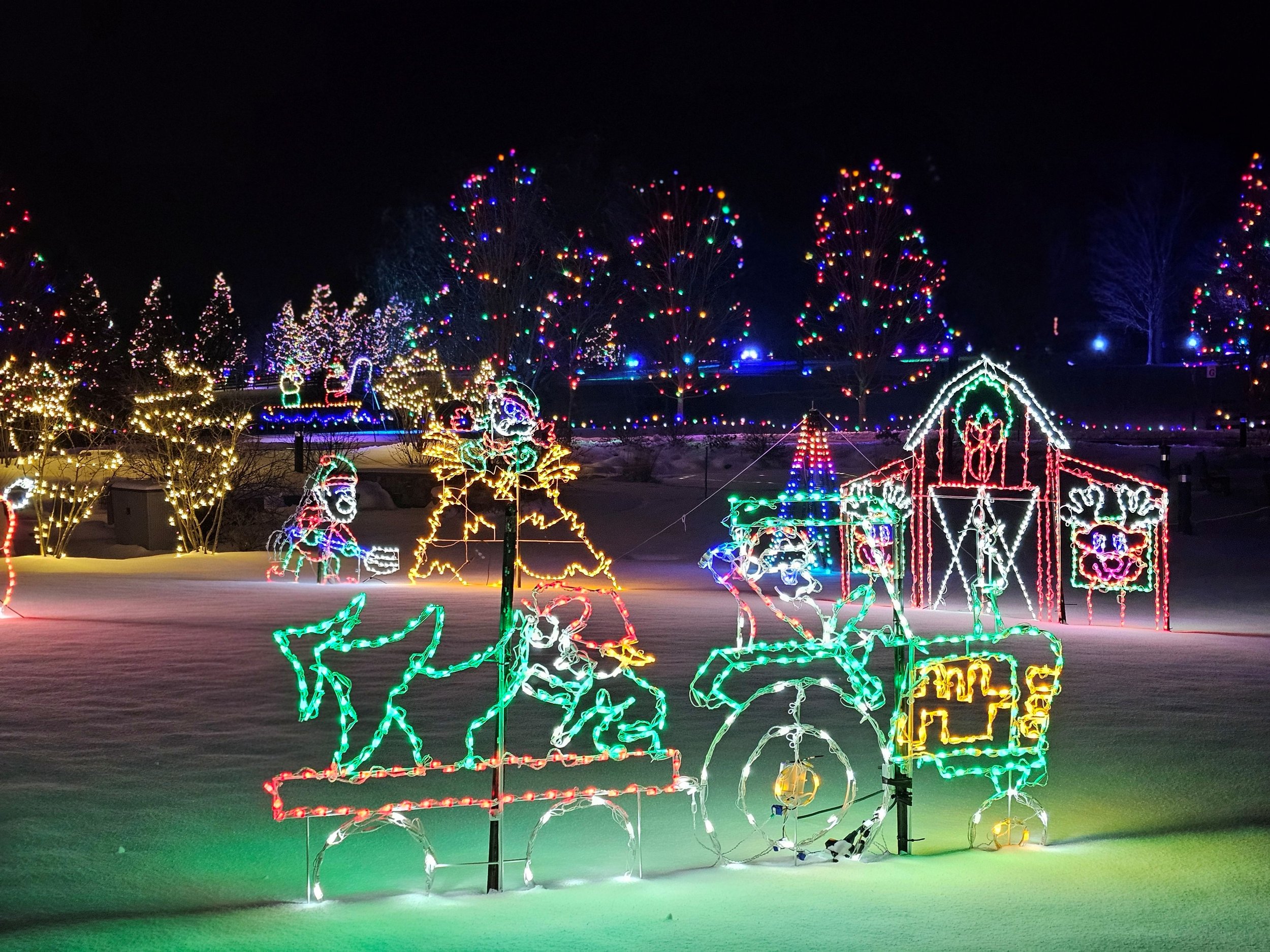 2025 Magical Holiday Light Displays — Tour Lake County