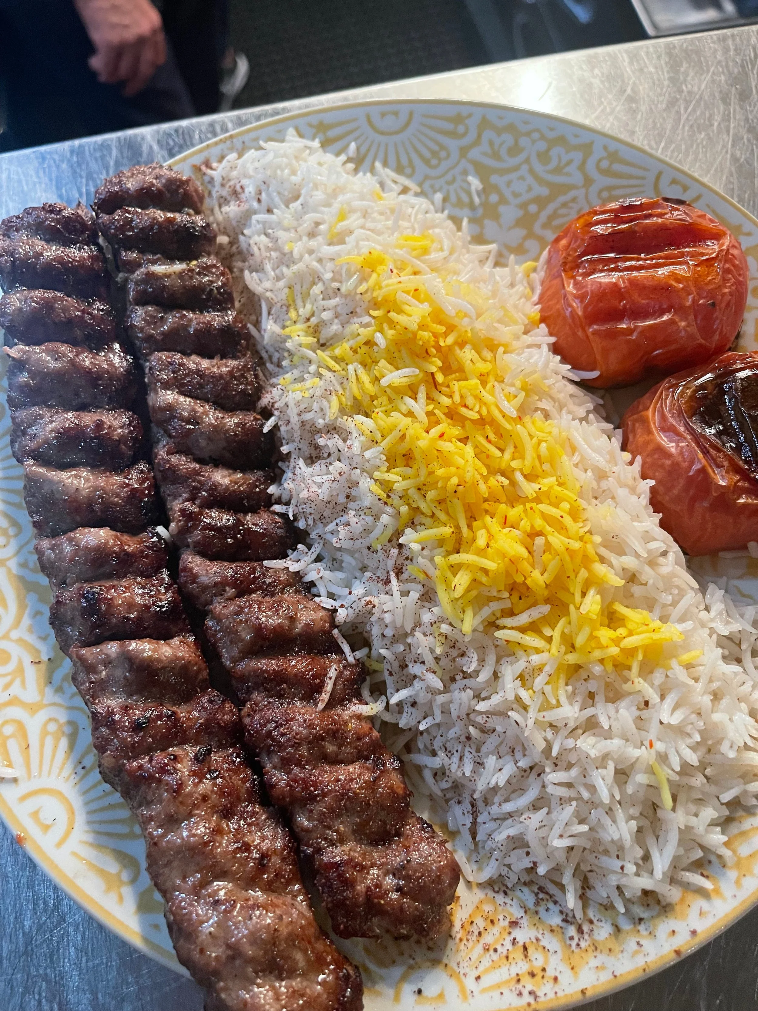 KooKoo RESTAURANT AND LOUNGE