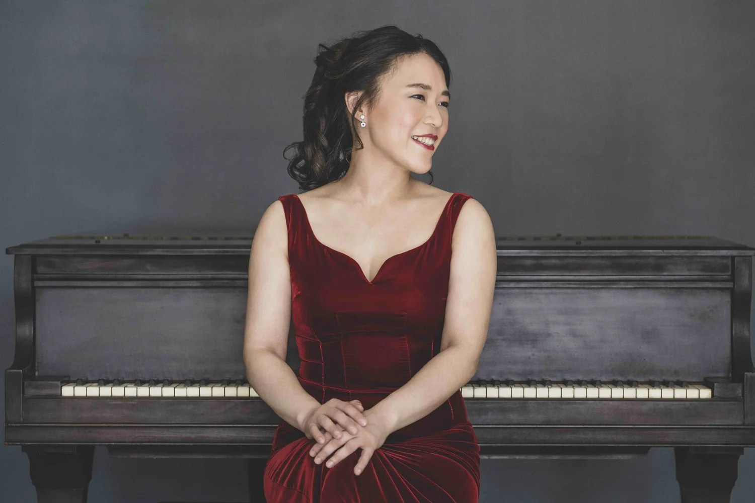 Charlotte Hu: Pianist Extraordinaire | Bio, Testimonials, Media