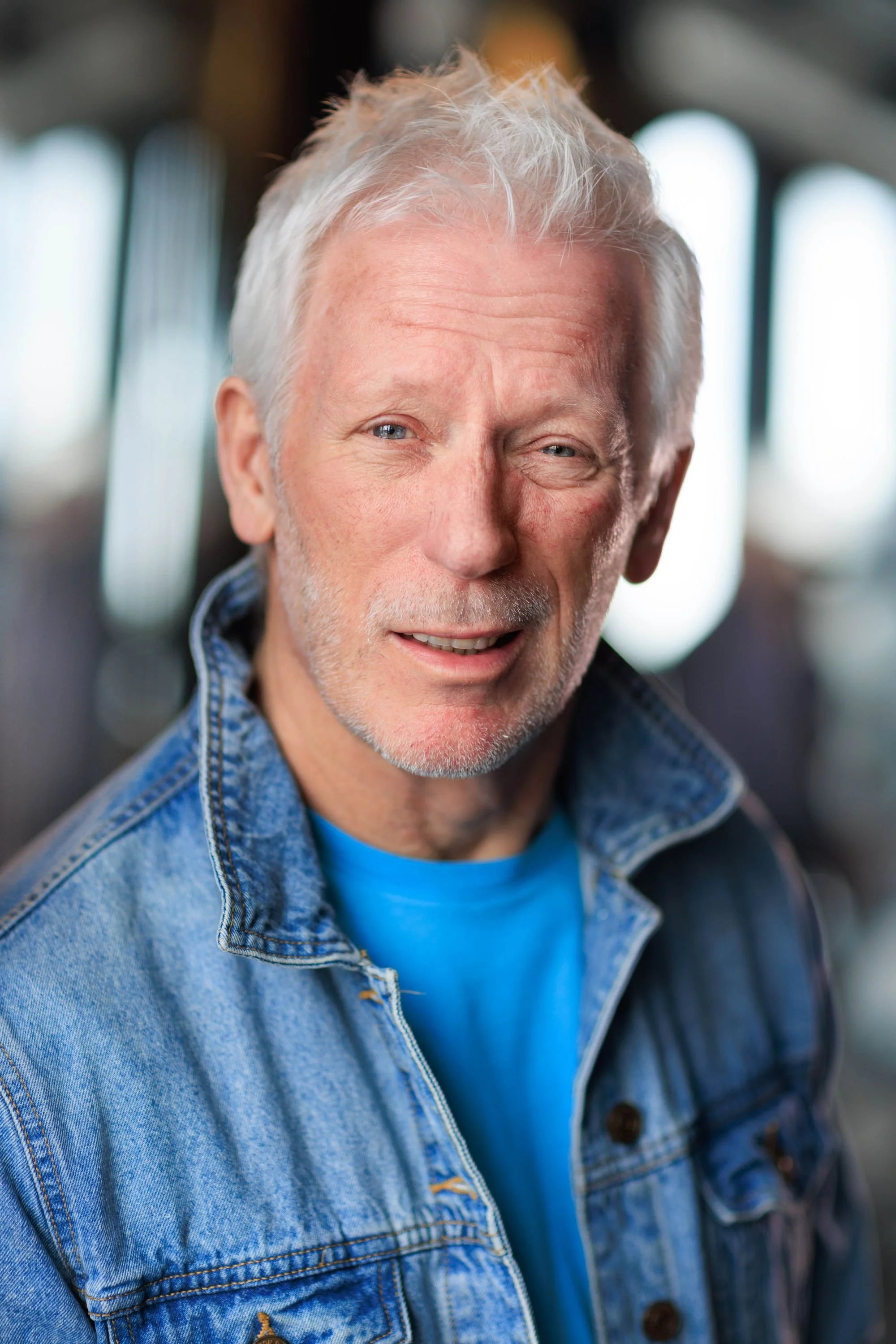 Contact — Lee Wilkinson. Photographer. Actor .Storyteller.