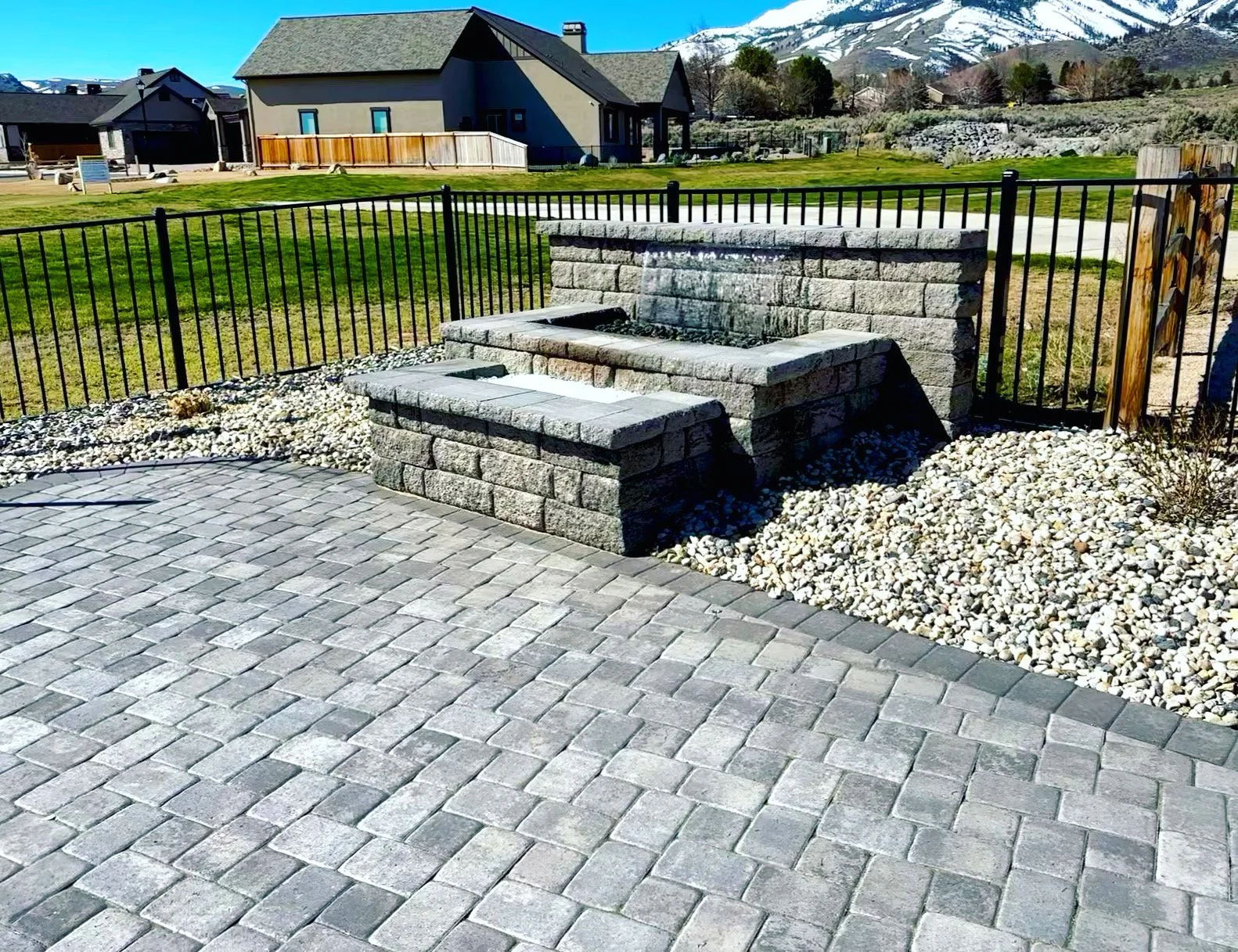 Pinnacle Landscaping