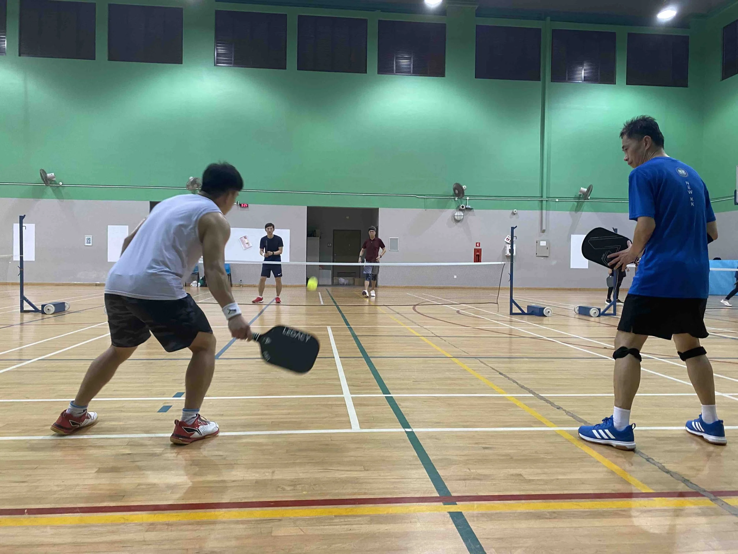 Pickleball Court Hillgrove Secondary School Hall — Play! Pickle ...
