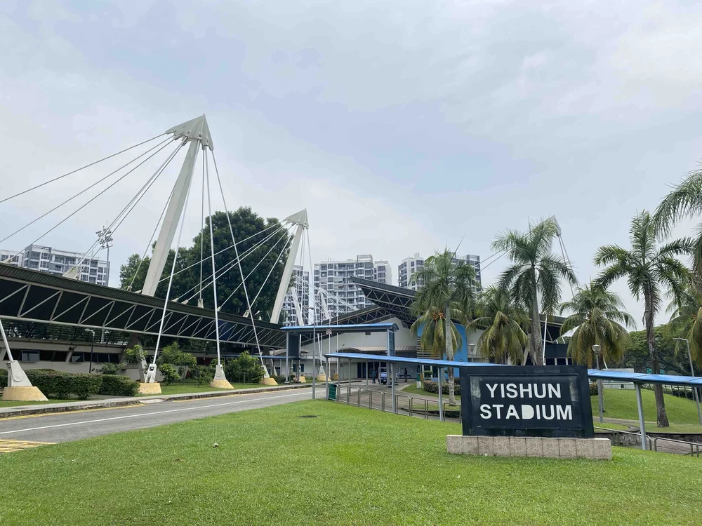 Pickleball Court Yishun Sport Hall — Play! Pickle | Pickleball Lessons ...