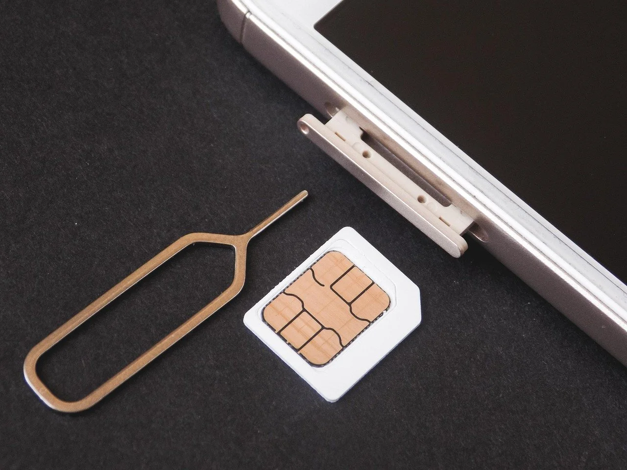 How to Stay Connected in Japan: SIM Cards, eSIMs, Pocket Wi-Fi ...