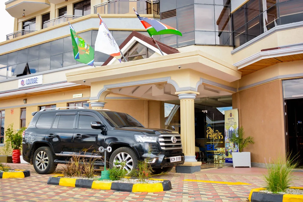 the 818 Hotel - Exclusive Travelers Hotel