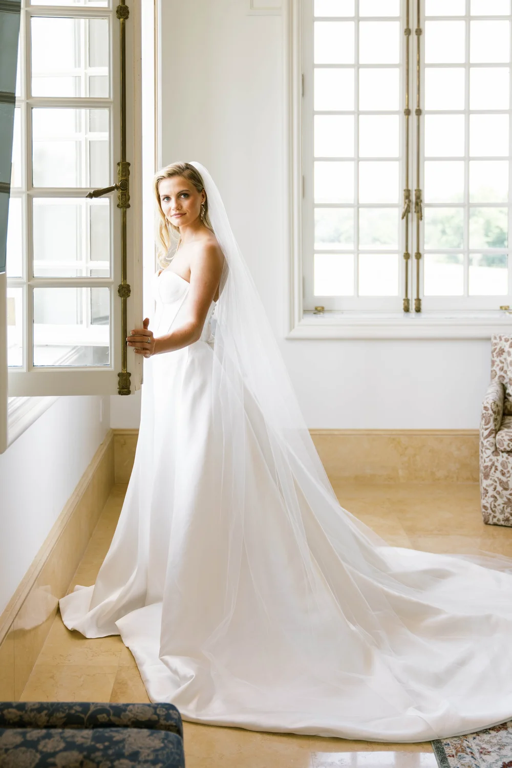Emily Hogan: Destination Wedding Photographer & Videographer