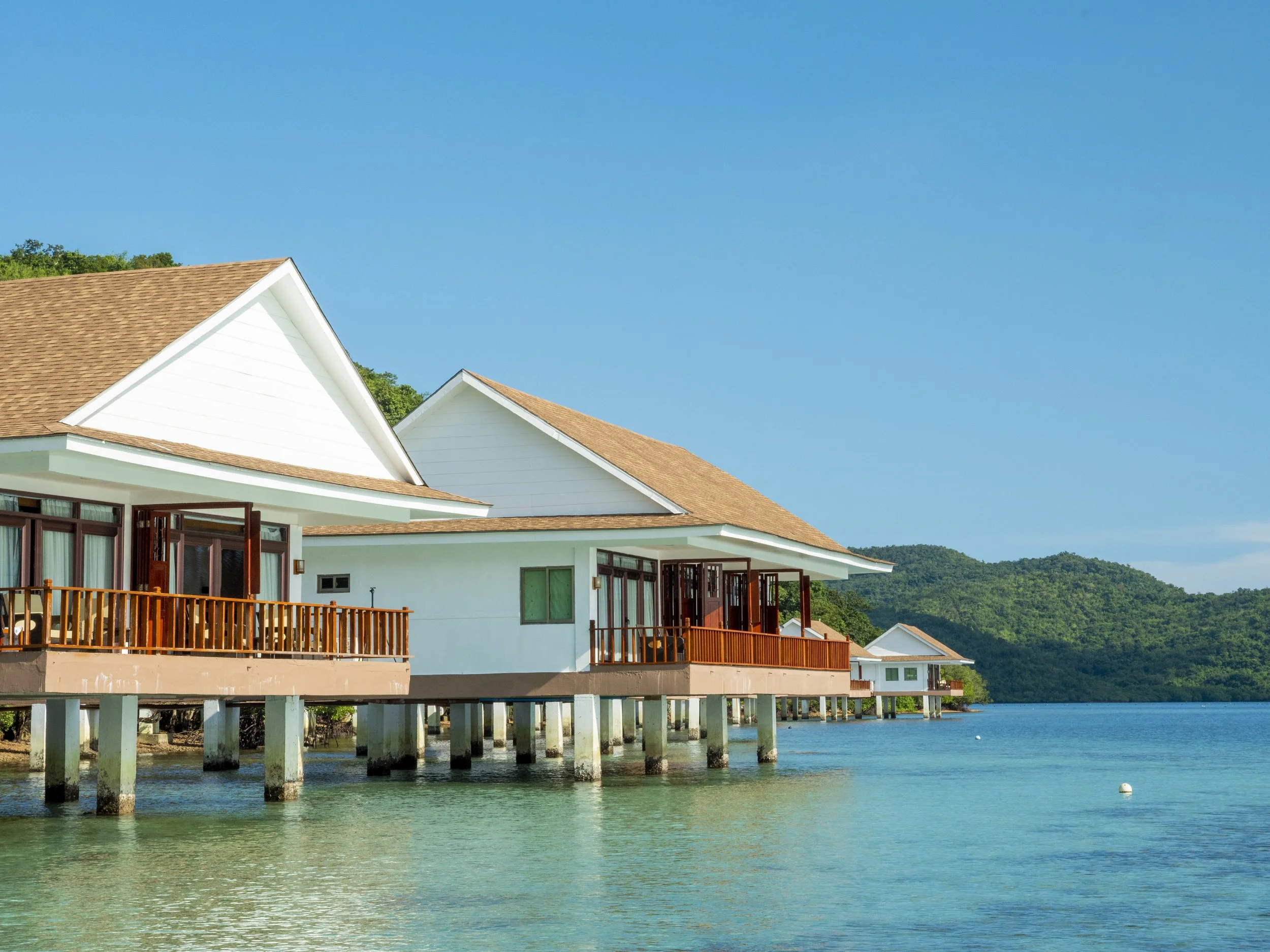 Sunlight Ecotourism Island Resort — Sunlight Air