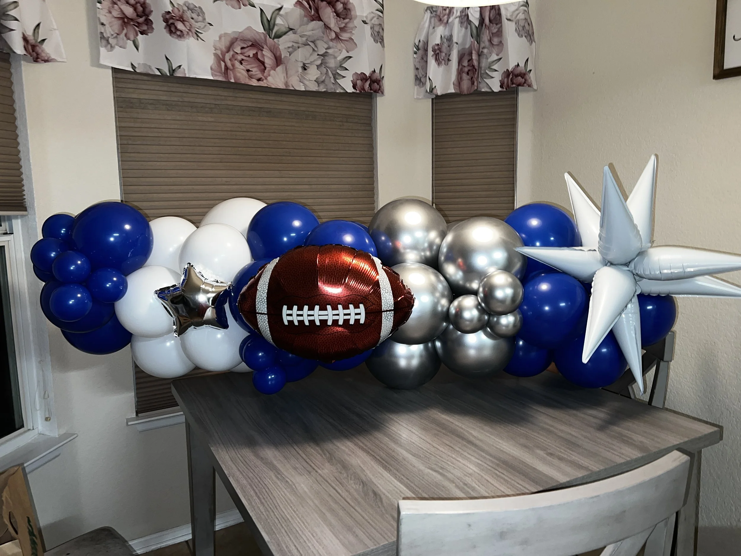 True Celebrations balloons San Antonio - Selma-Balloons Decor San ...