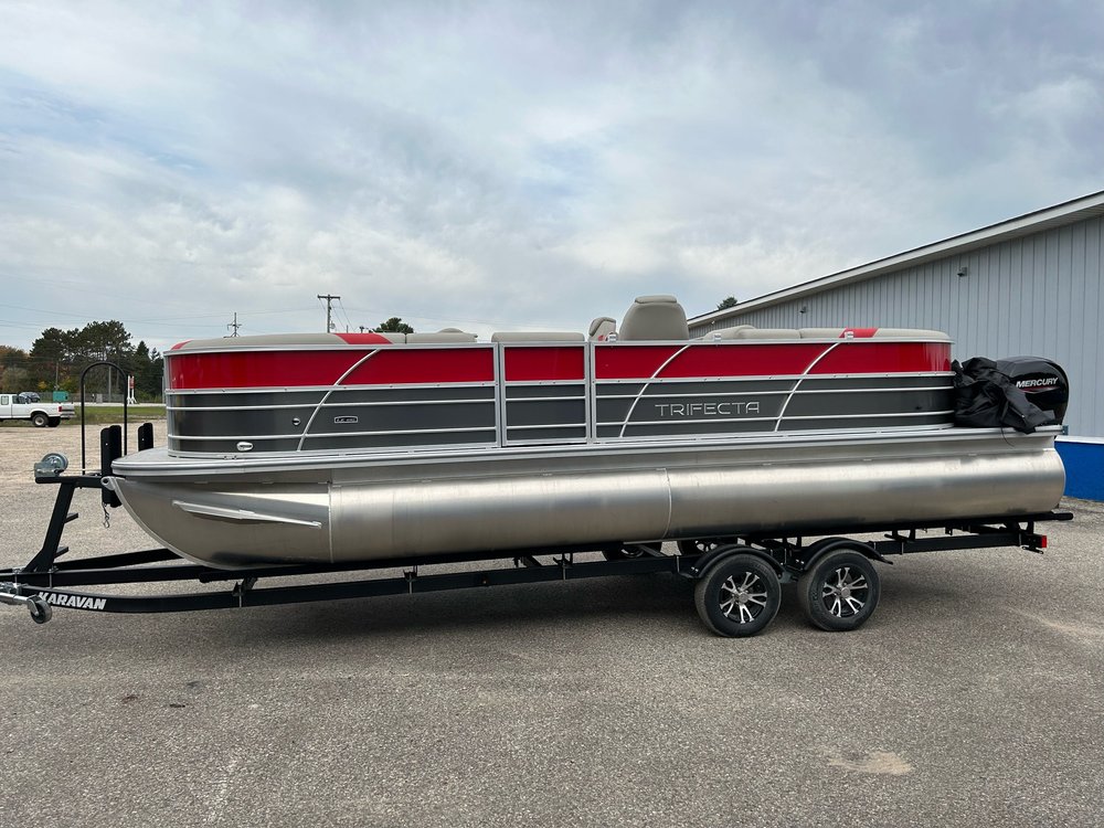 Tri-toon and Pontoon Rentals — 2024 Pontoon Rentals Available