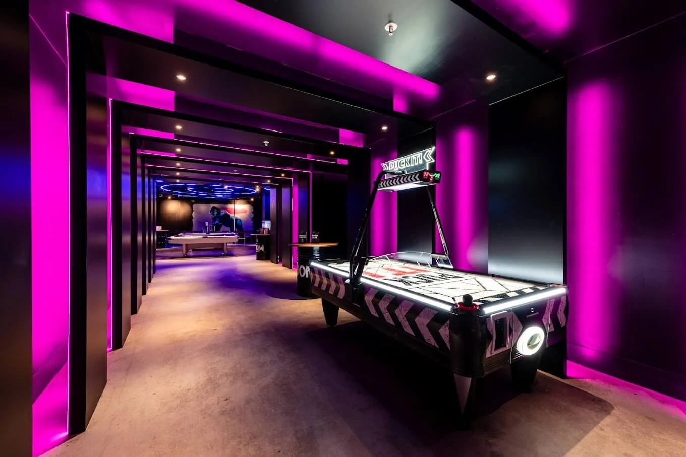 Boom Battle Bar at the O2 — Meent