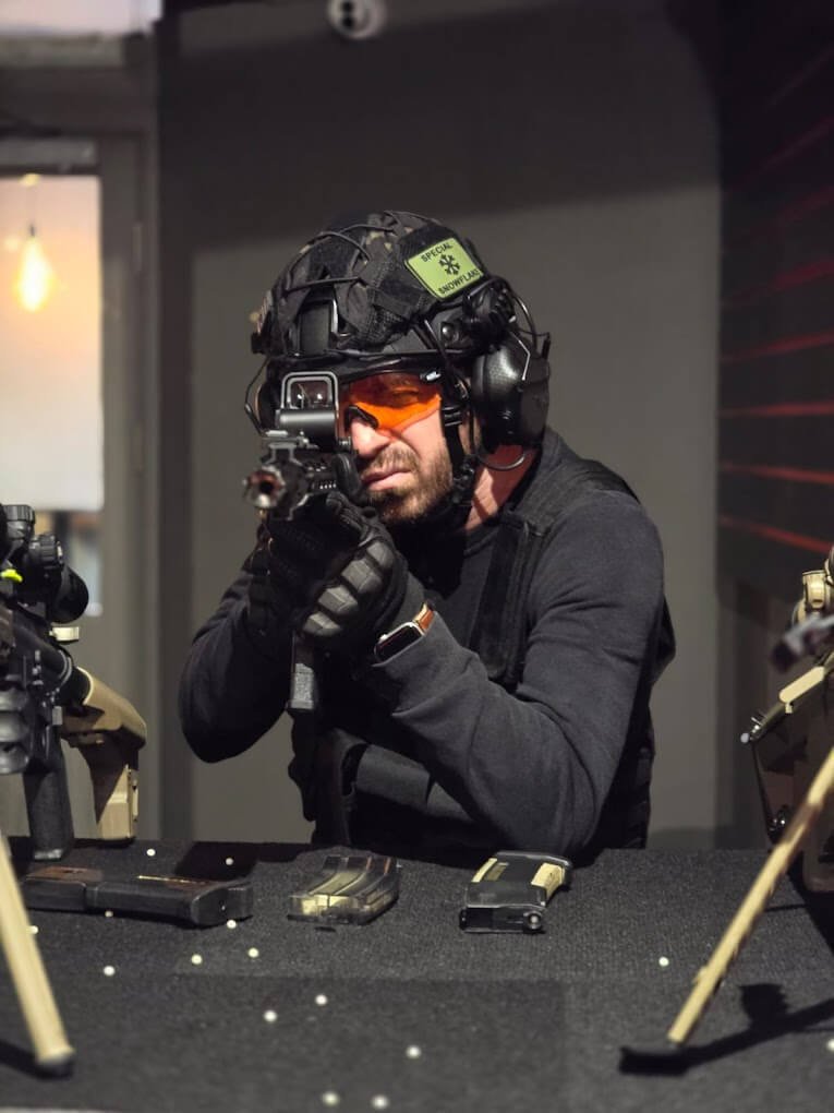 Alpha Guns London (Aldgate) — Meent