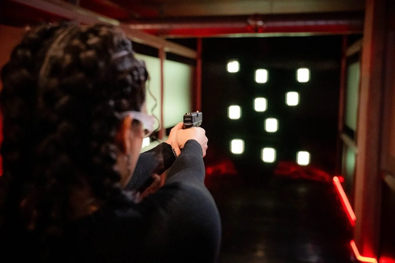 Alpha Guns London (Aldgate) — Meent