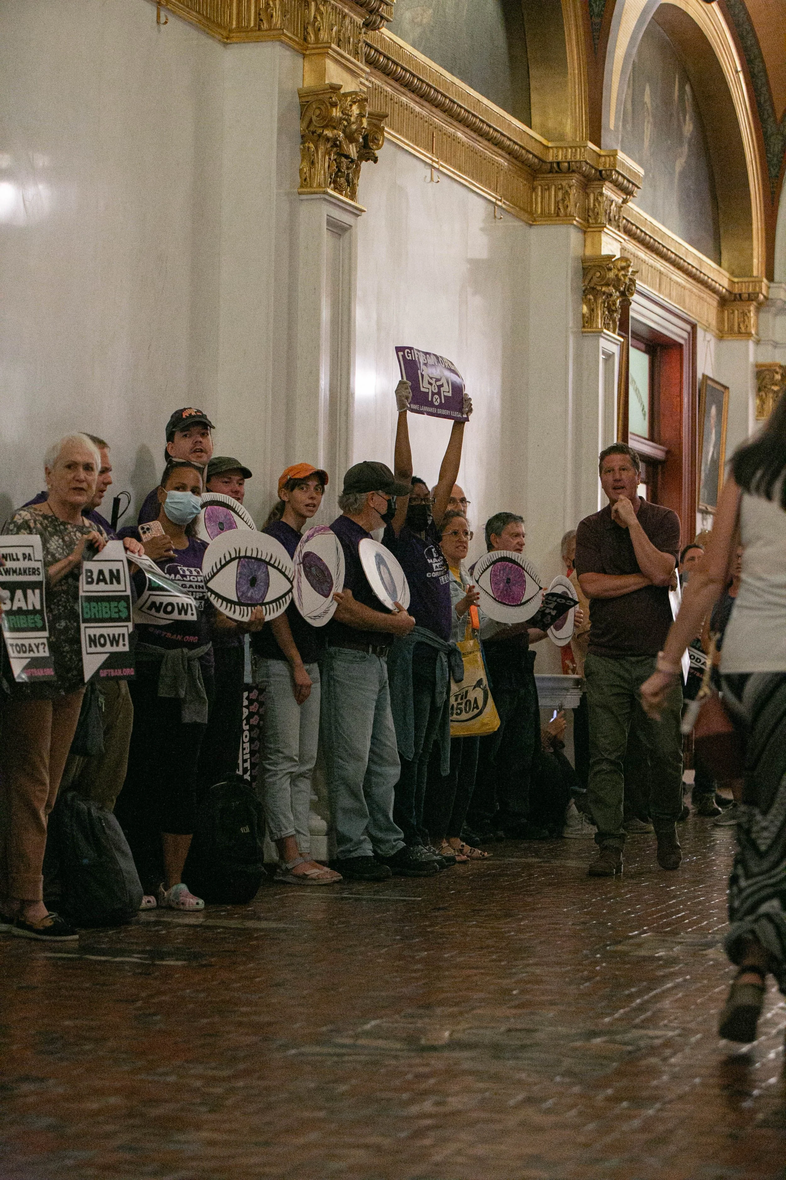 Mobilization to pass Gift Ban sends legislators into panic on first day ...
