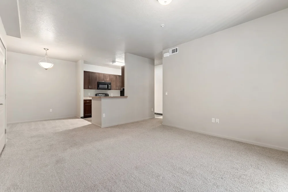 Floor Plans & Features — Aspen Creek Apartments