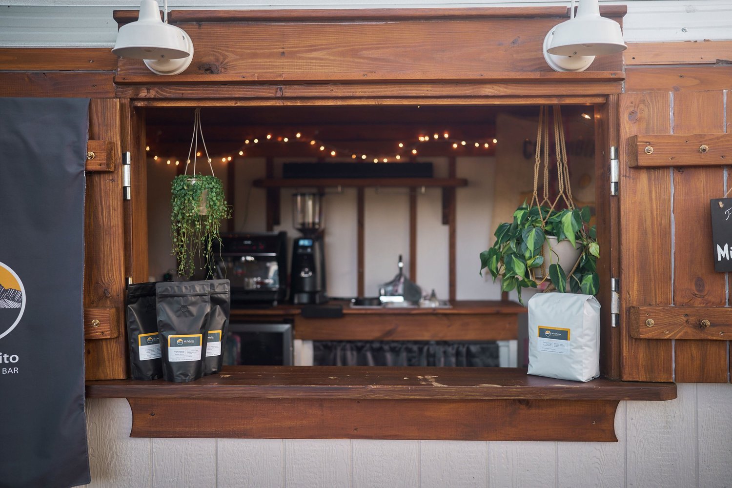 Mi Cafecito: Mobile Coffee Bar