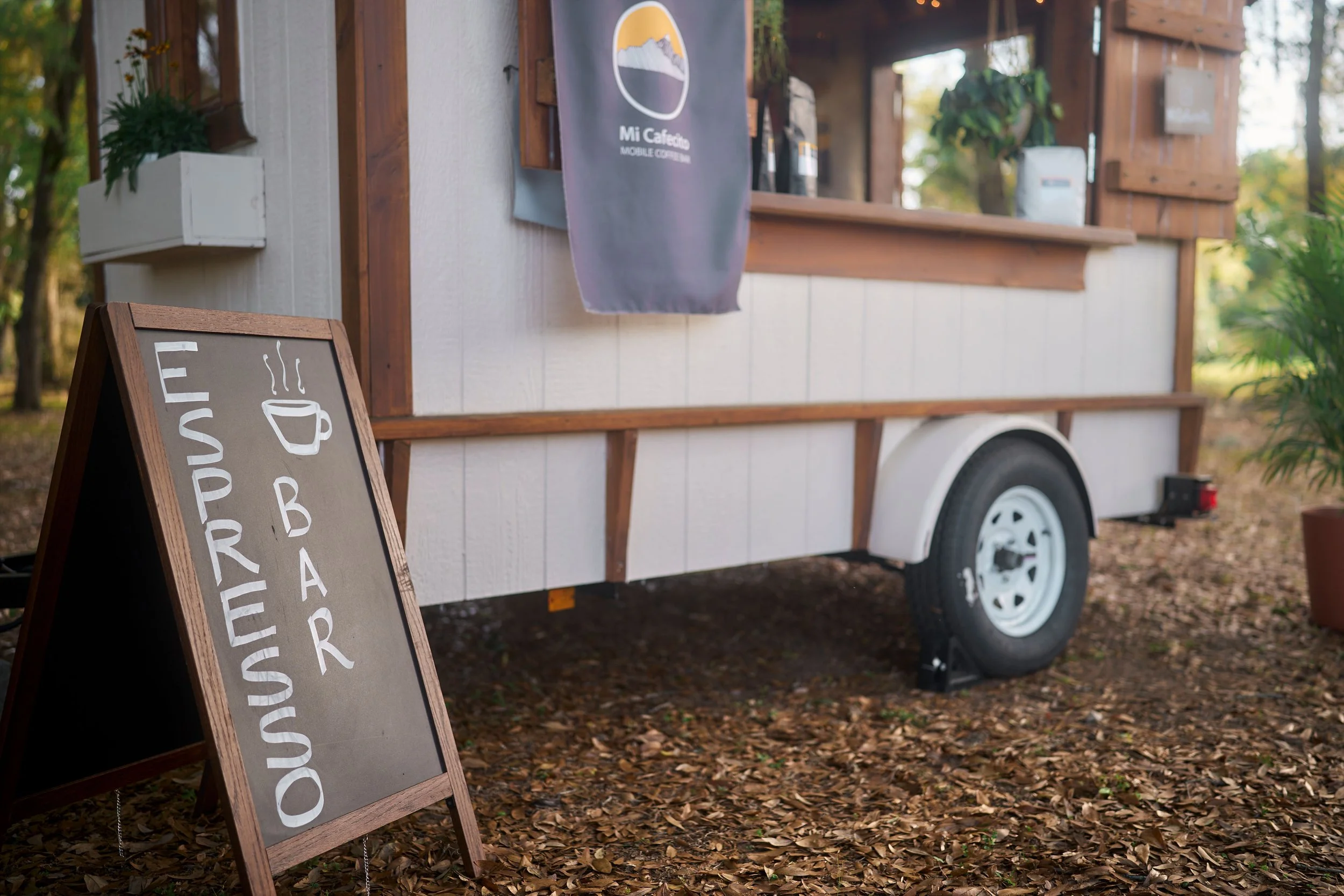 Mi Cafecito: Mobile Coffee Bar