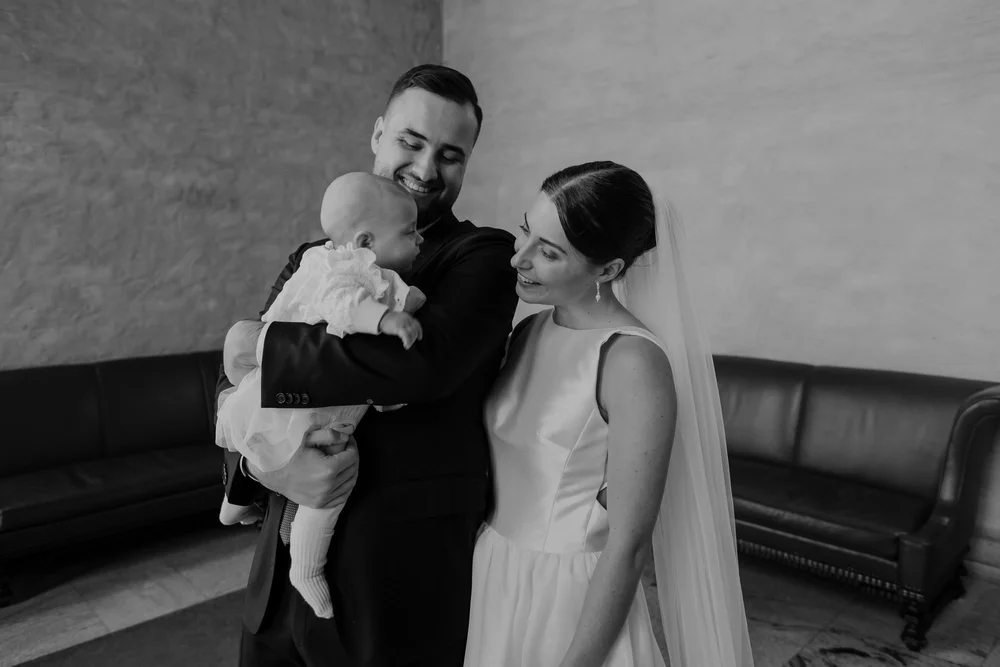 Så går en vigsel i Stadshuset till — Fotograf Emma Eriksson — Fotograf ...