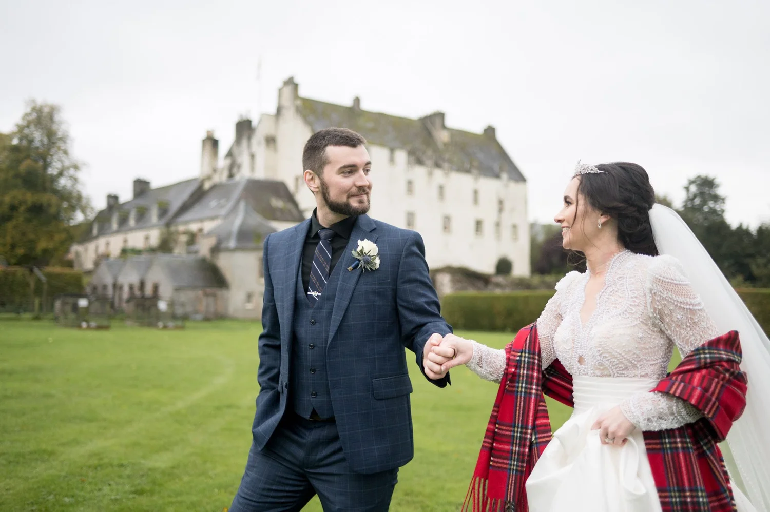 10 Best Castle Scottish Wedding Venues | Edinburgh - ALIJAY