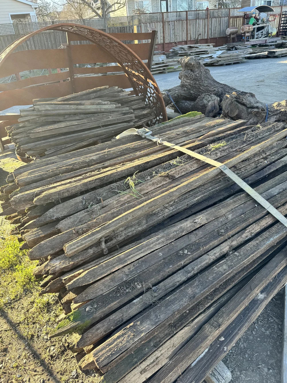 7 FOOT GRAPE STAKES — Heritage Salvage