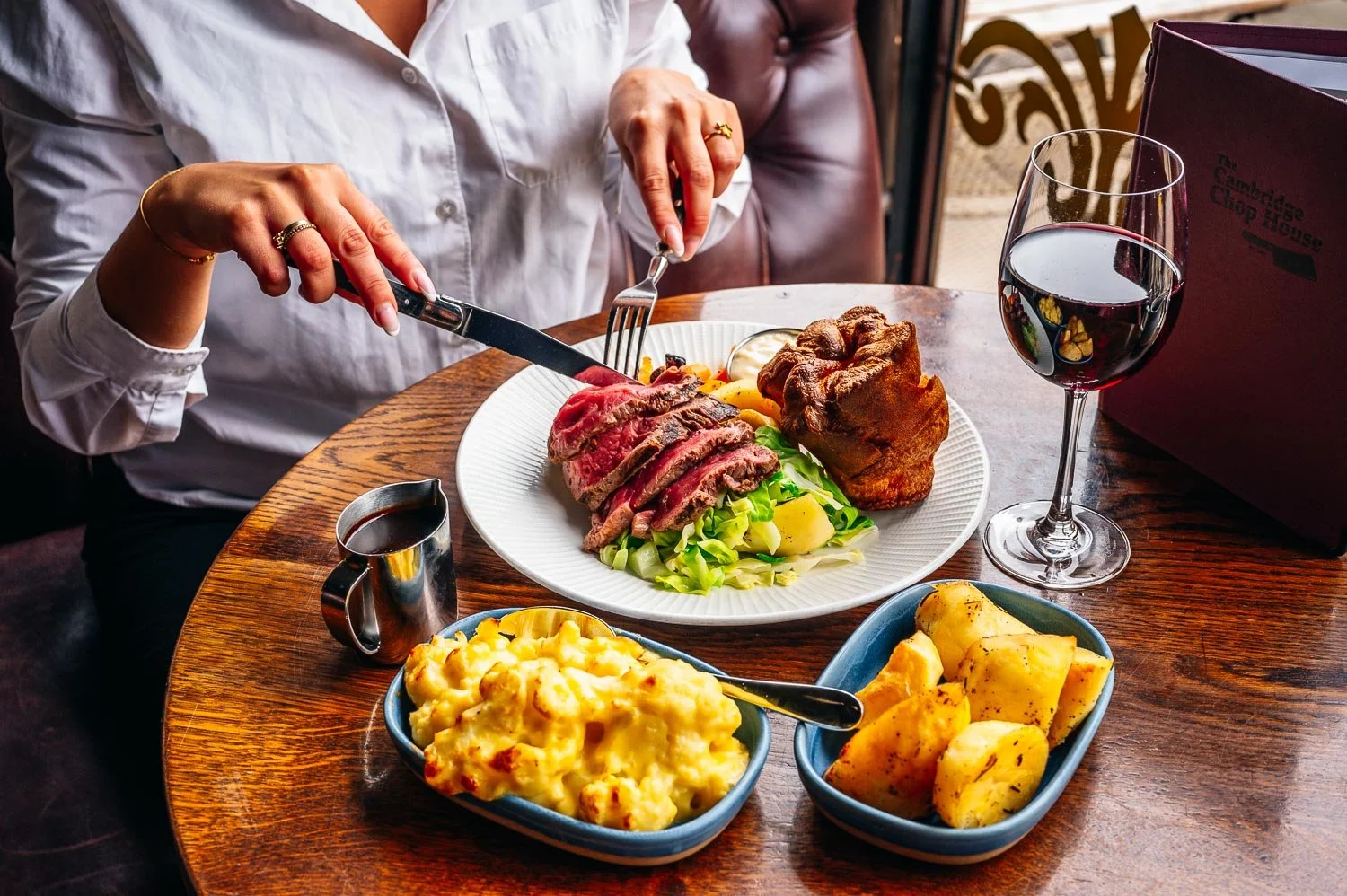 Pub & Restaurant in Eddington | The Astronomer