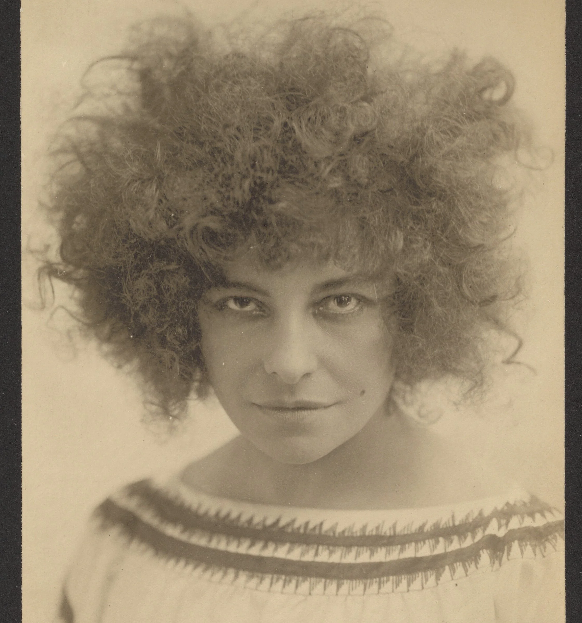 Issue 2: Jessica Wills ( animal girl (I-IV) — the engine(idling