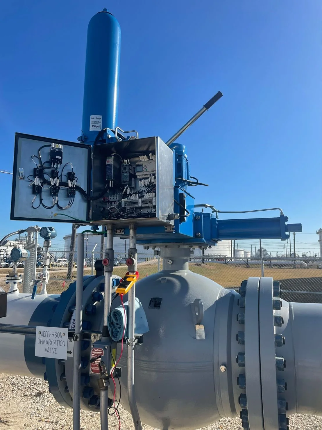 Contact 2 — A&M Equipment