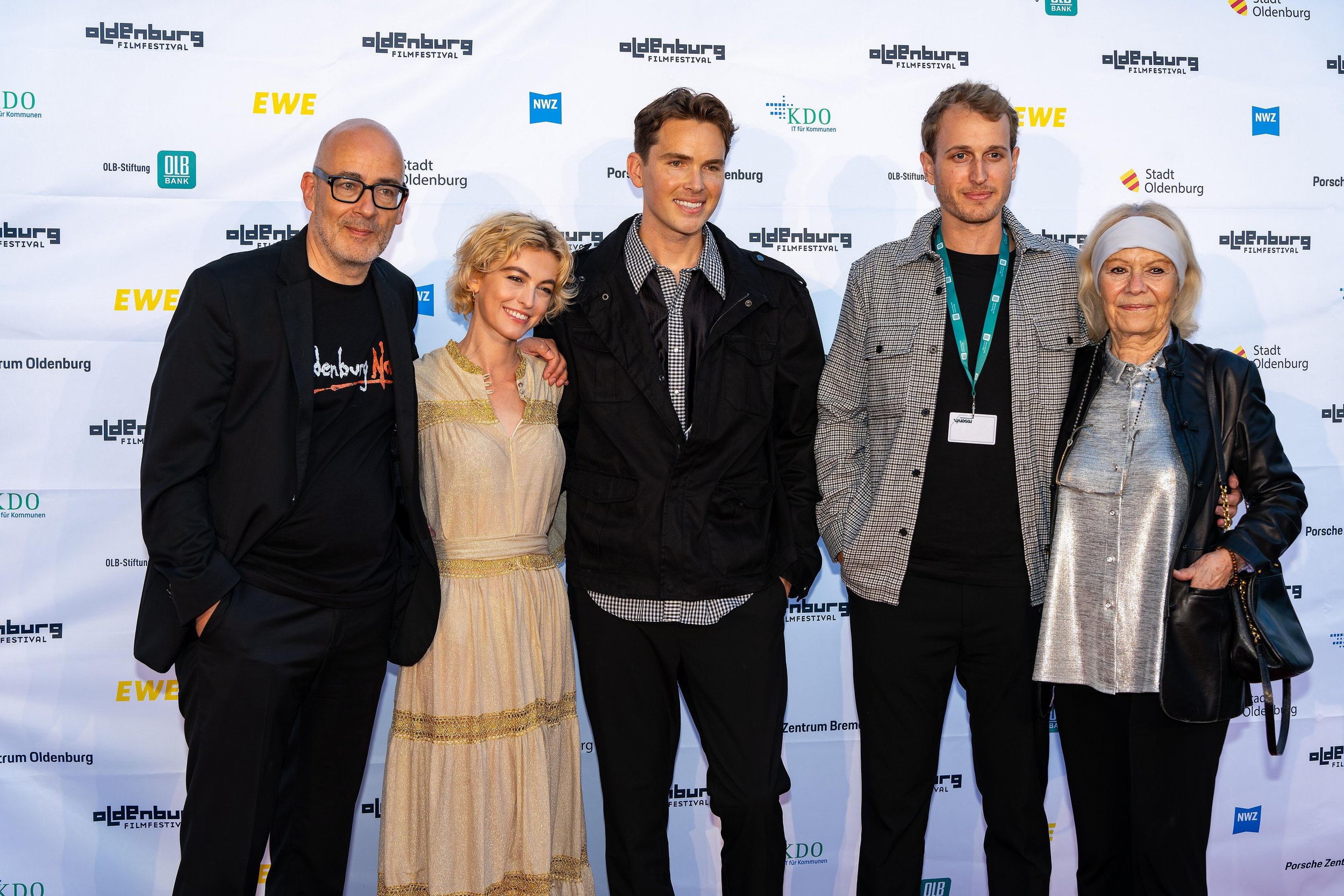 Alexandrea Meyer Los Angeles / Paris based filmmaker and award winning ...