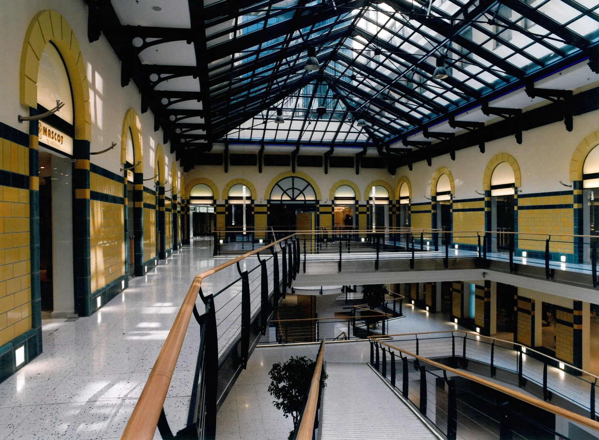 Vasudvar – Millennium Center Szálloda, Irodaház, Bevásárlóközpont ...