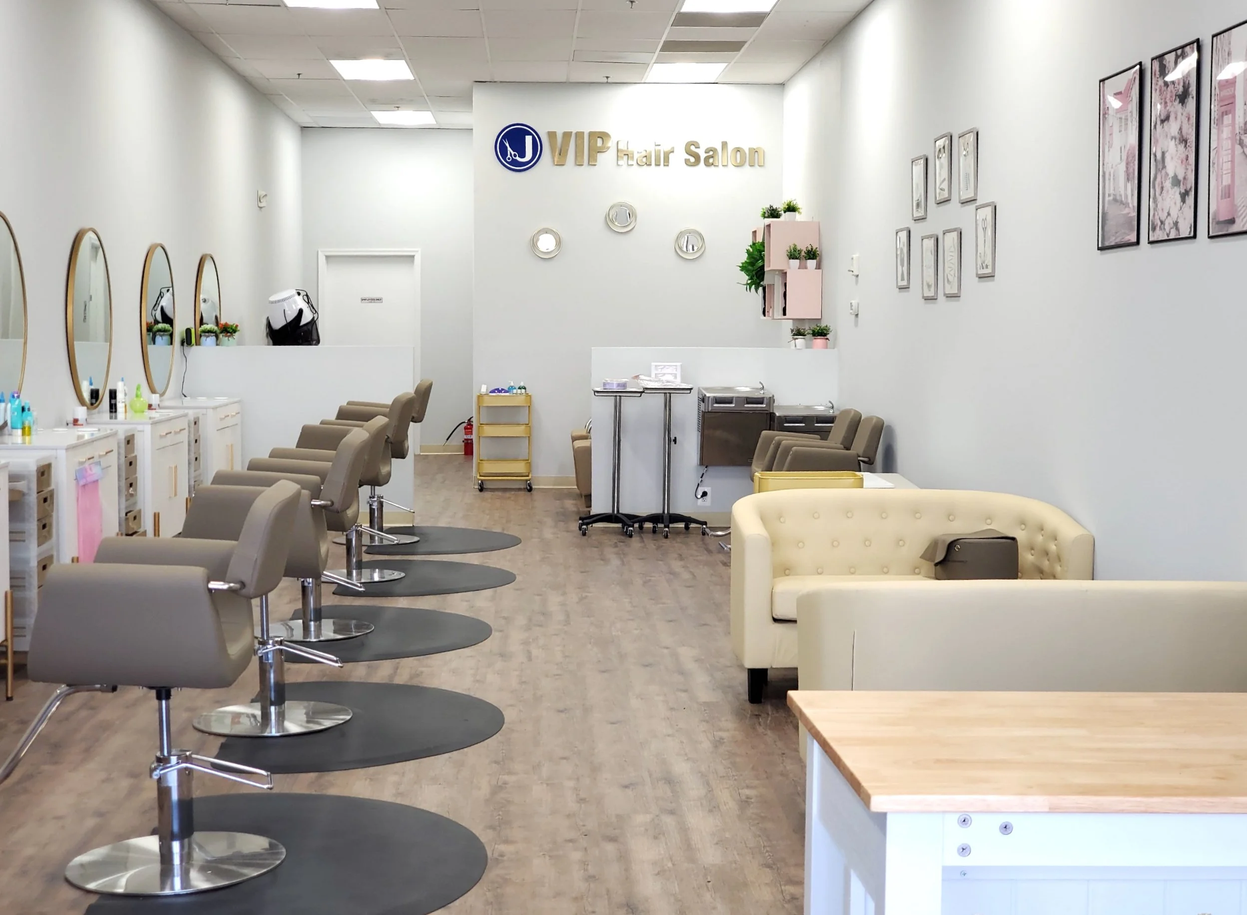 J VIP Hair Salon