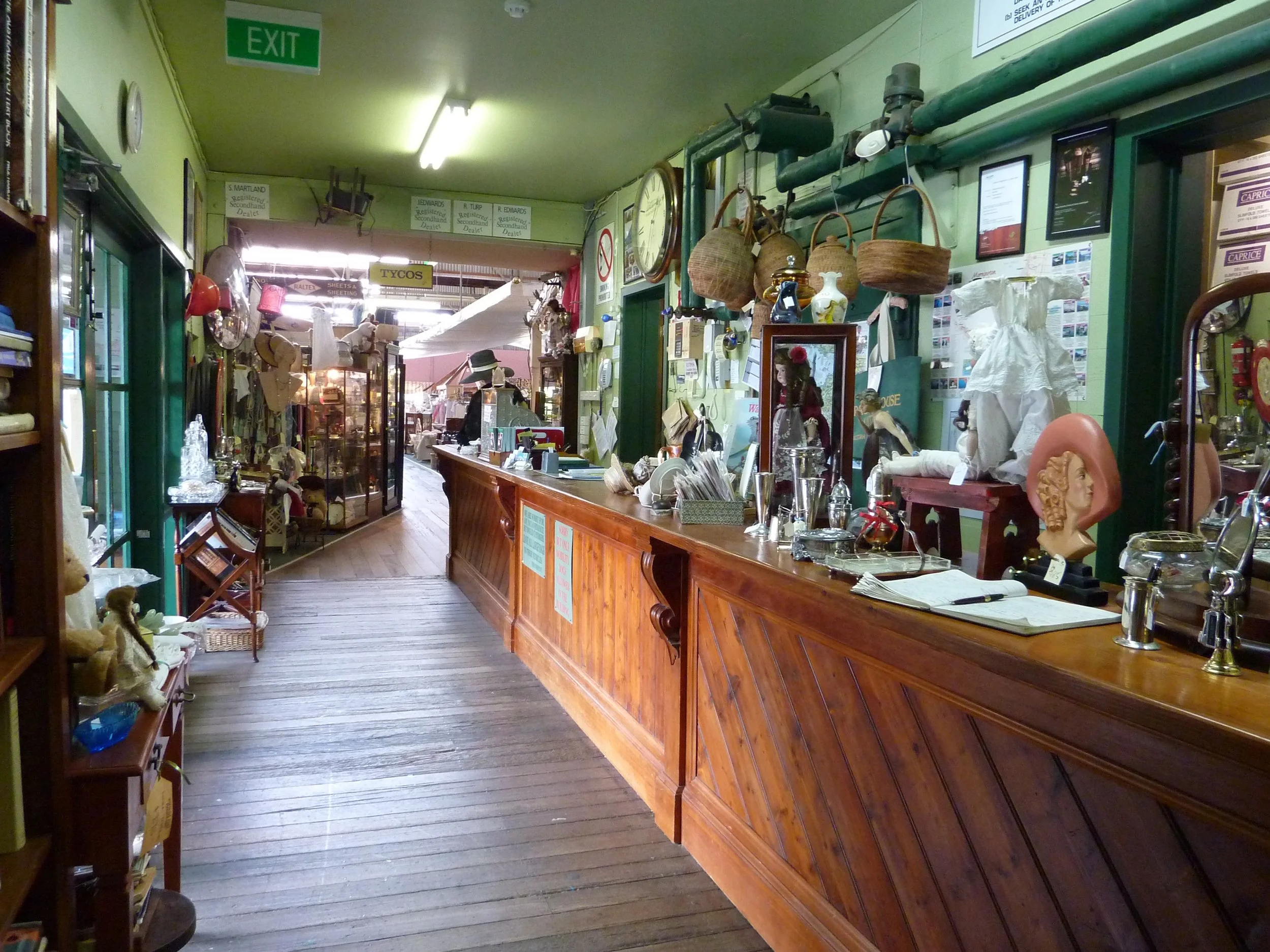 Front Counter — Random History Australia