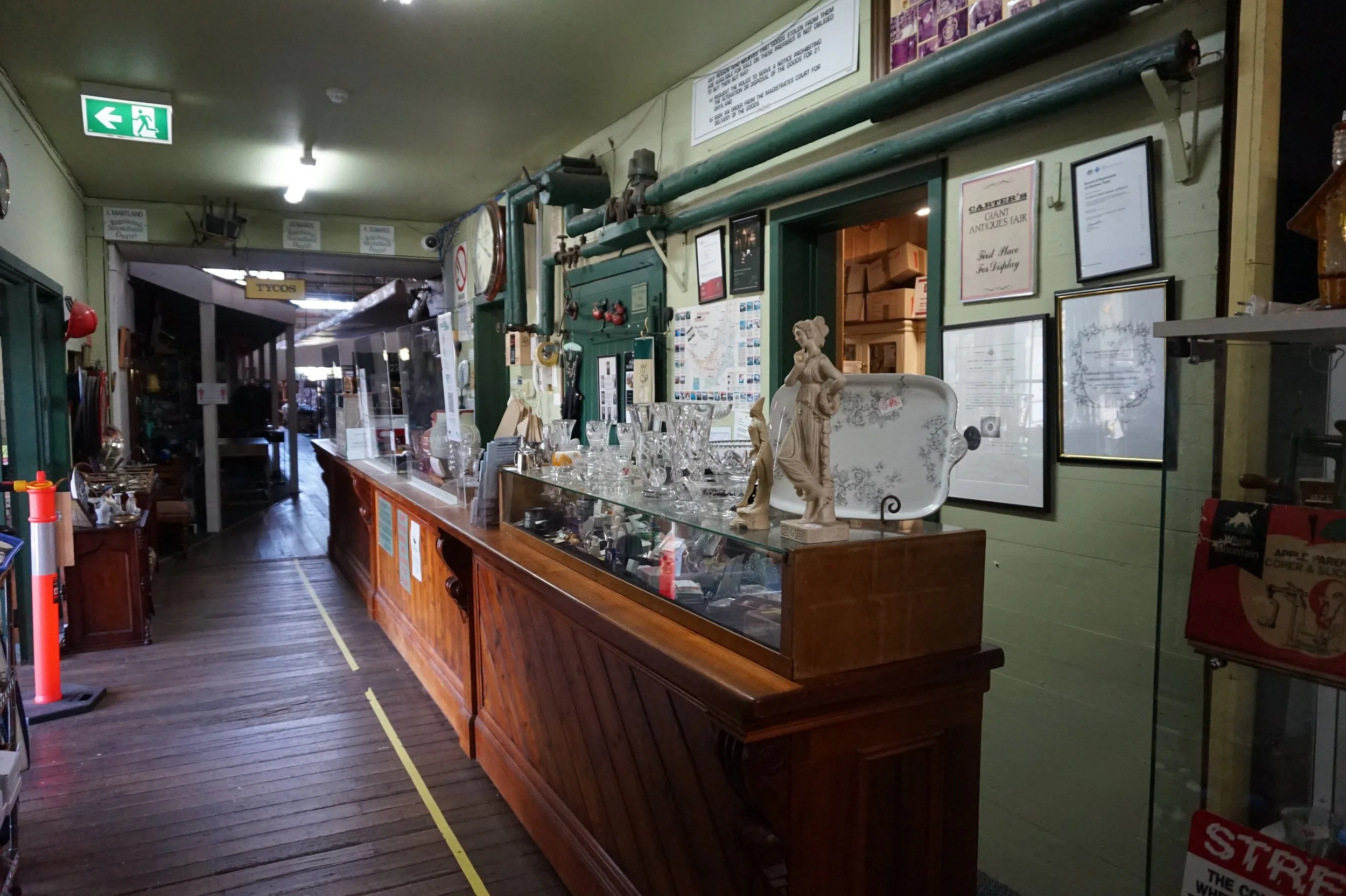 Front Counter — Random History Australia