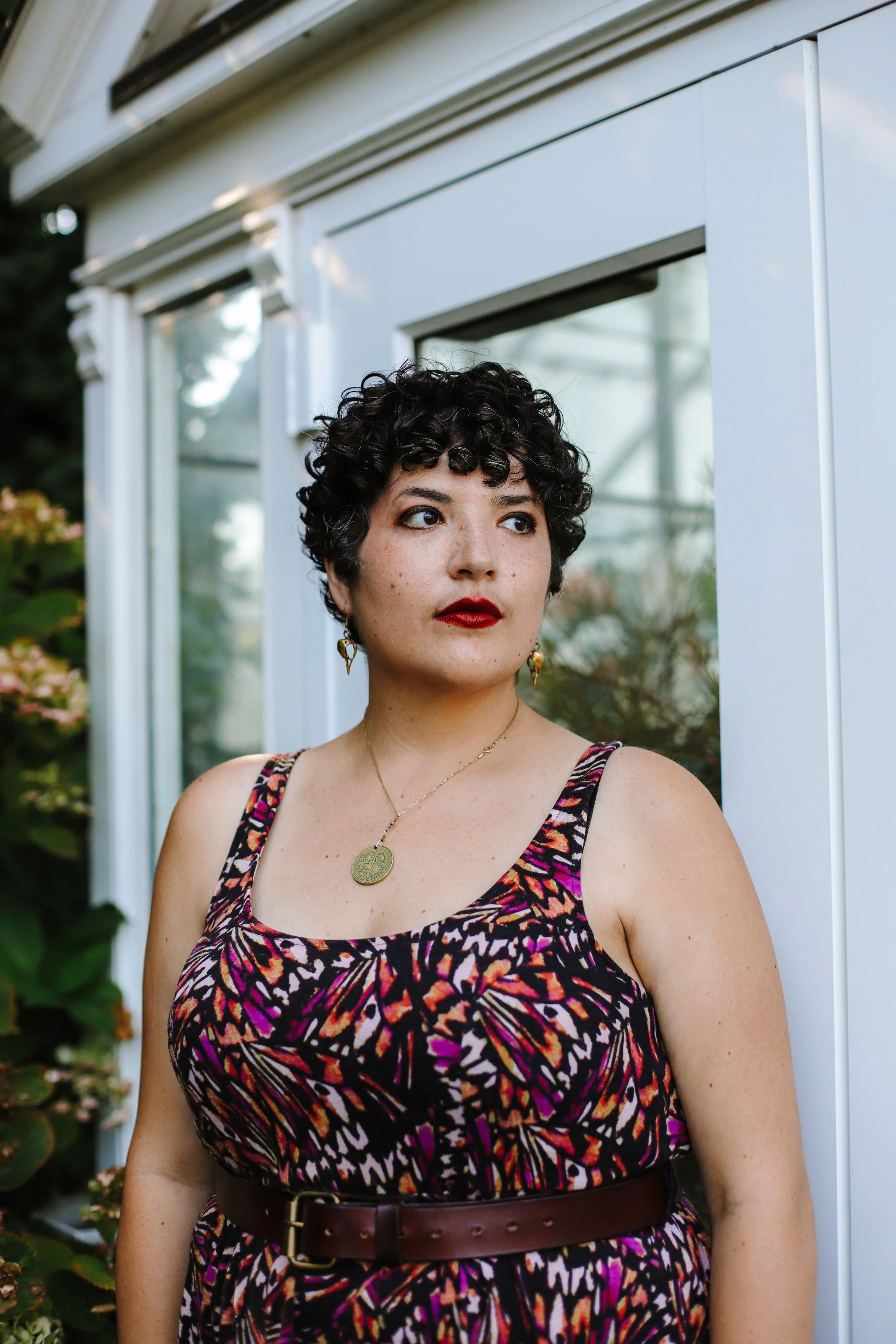 About — Molly Olguín
