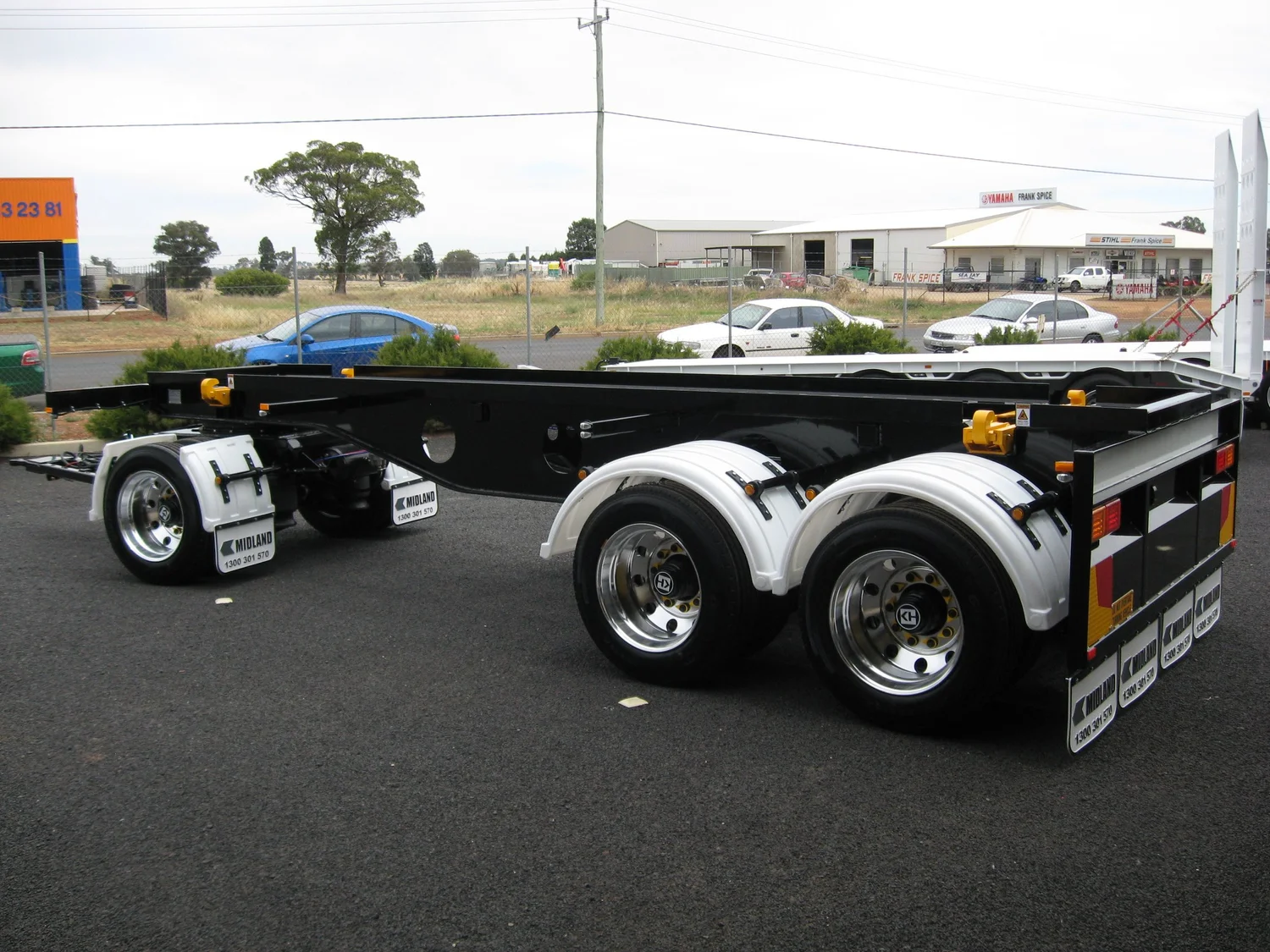 Skip Bin Trailers | Skip Bin Trailer Manufacturer | Midland — Midland