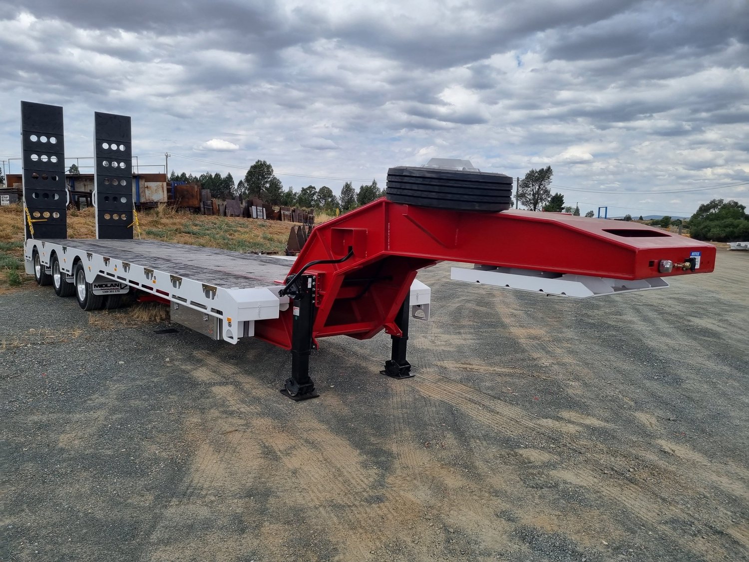 Low Loader Trailers | Low Loader Trailer Manufacturer | Midland — Midland
