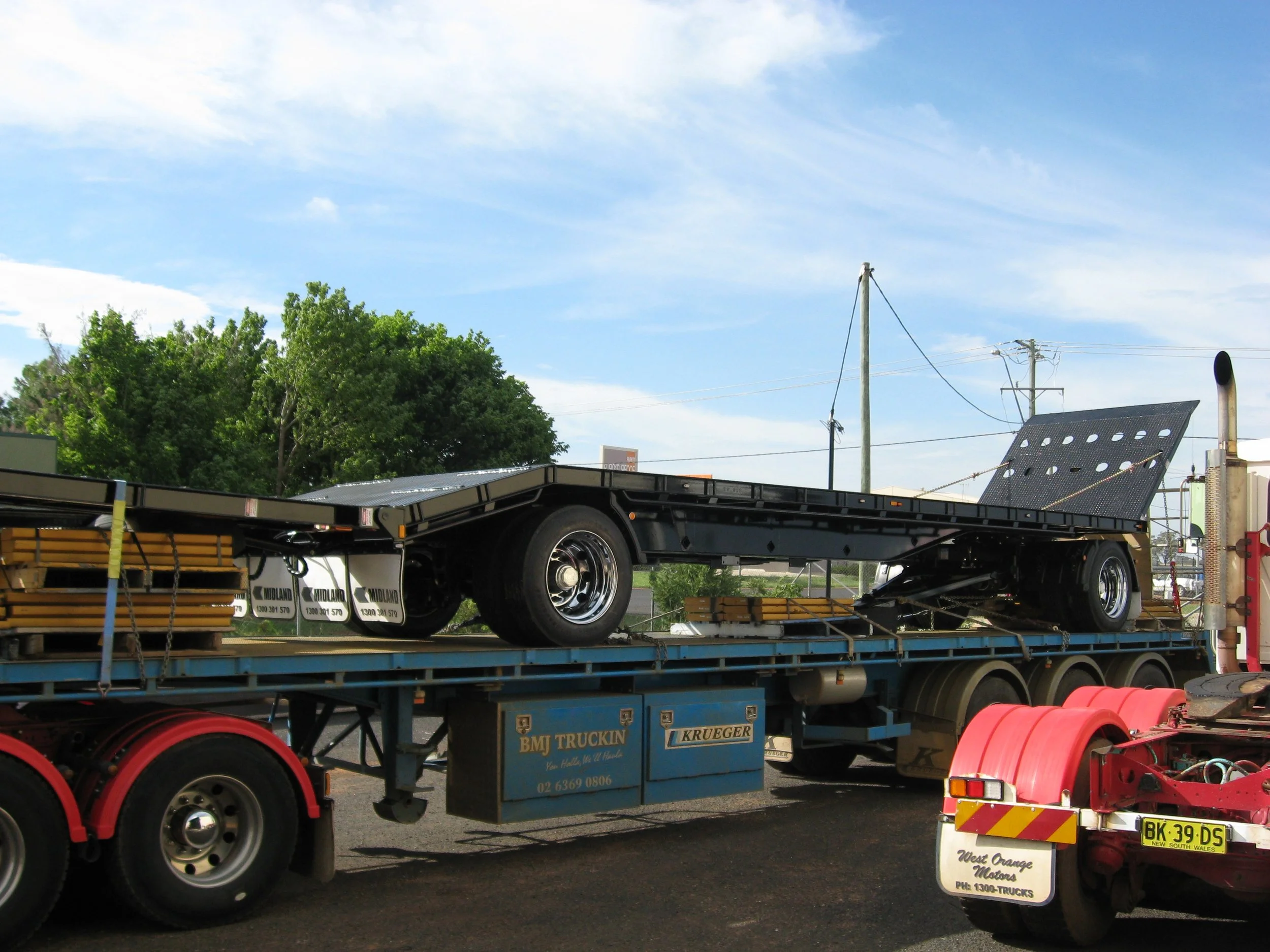 Dog Trailers | Dog Trailer Manufacturer | Midland — Midland