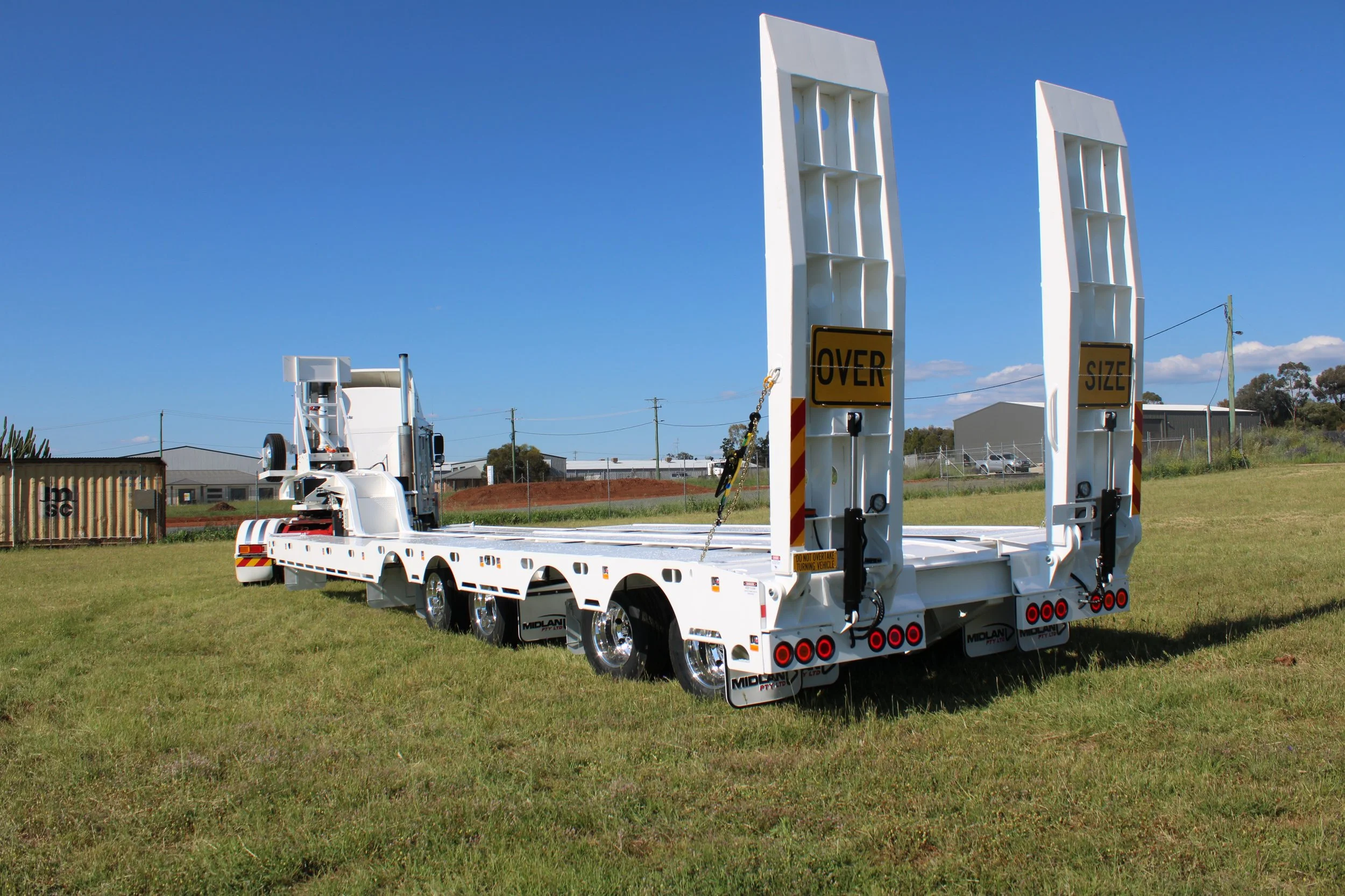 Tri Axle Low Loader Trailers | Midland — Midland