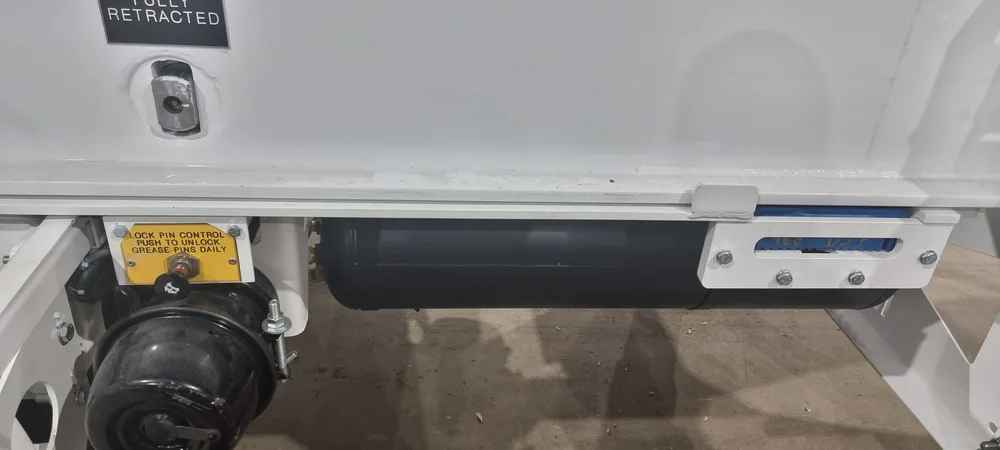Retractable Skel Trailers — Midland