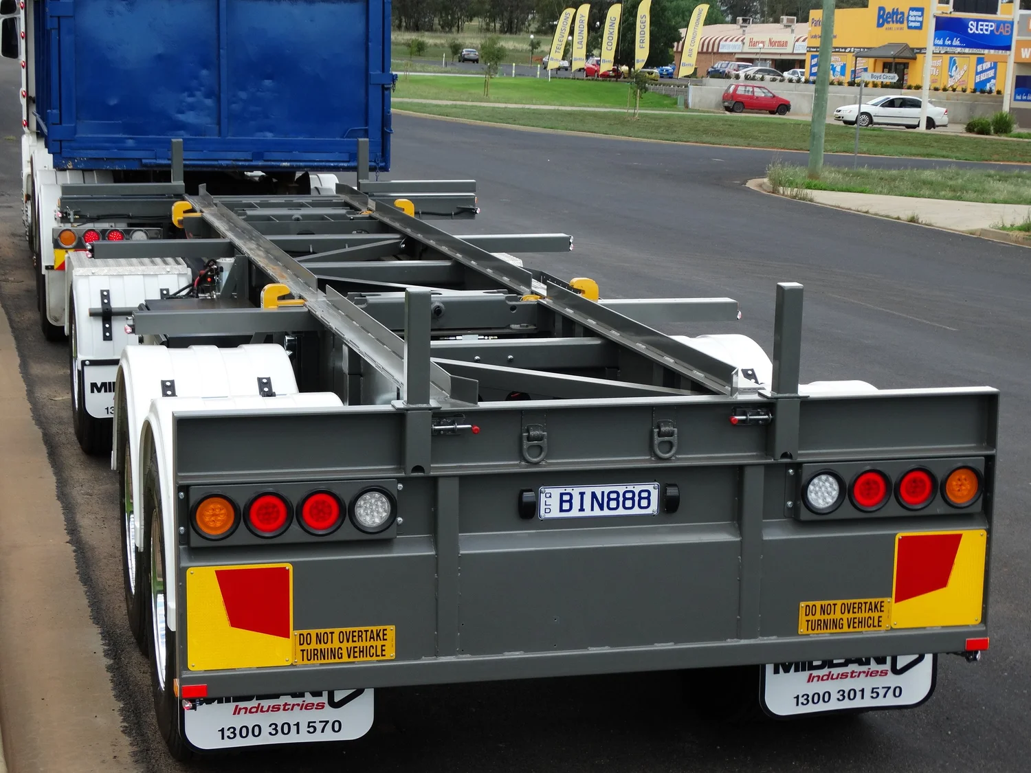 Skip Bin Trailers | Skip Bin Trailer Manufacturer | Midland — Midland